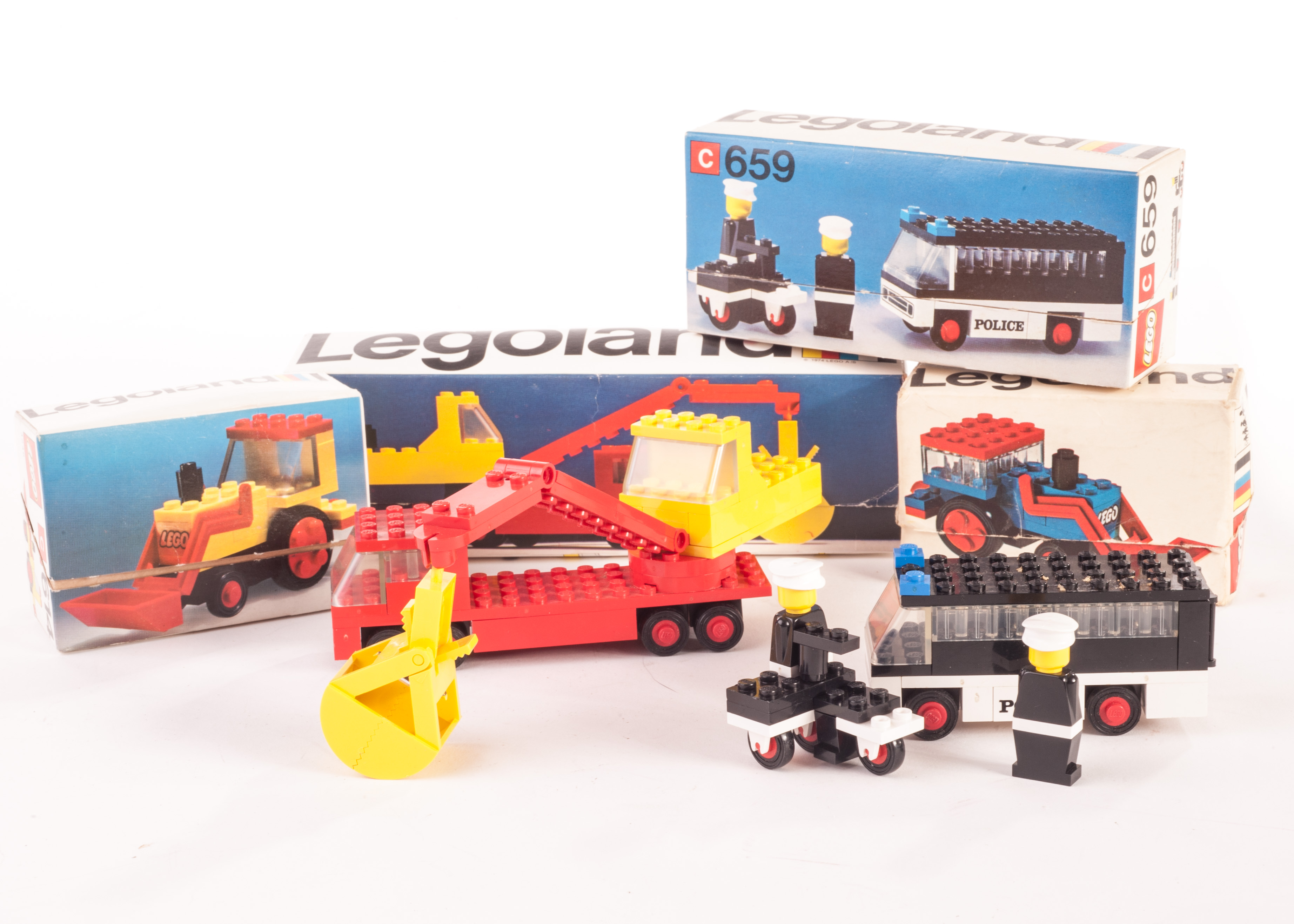 1970s Lego small Vehicle models: 604 Digger, 611, Police Car, 612 ...