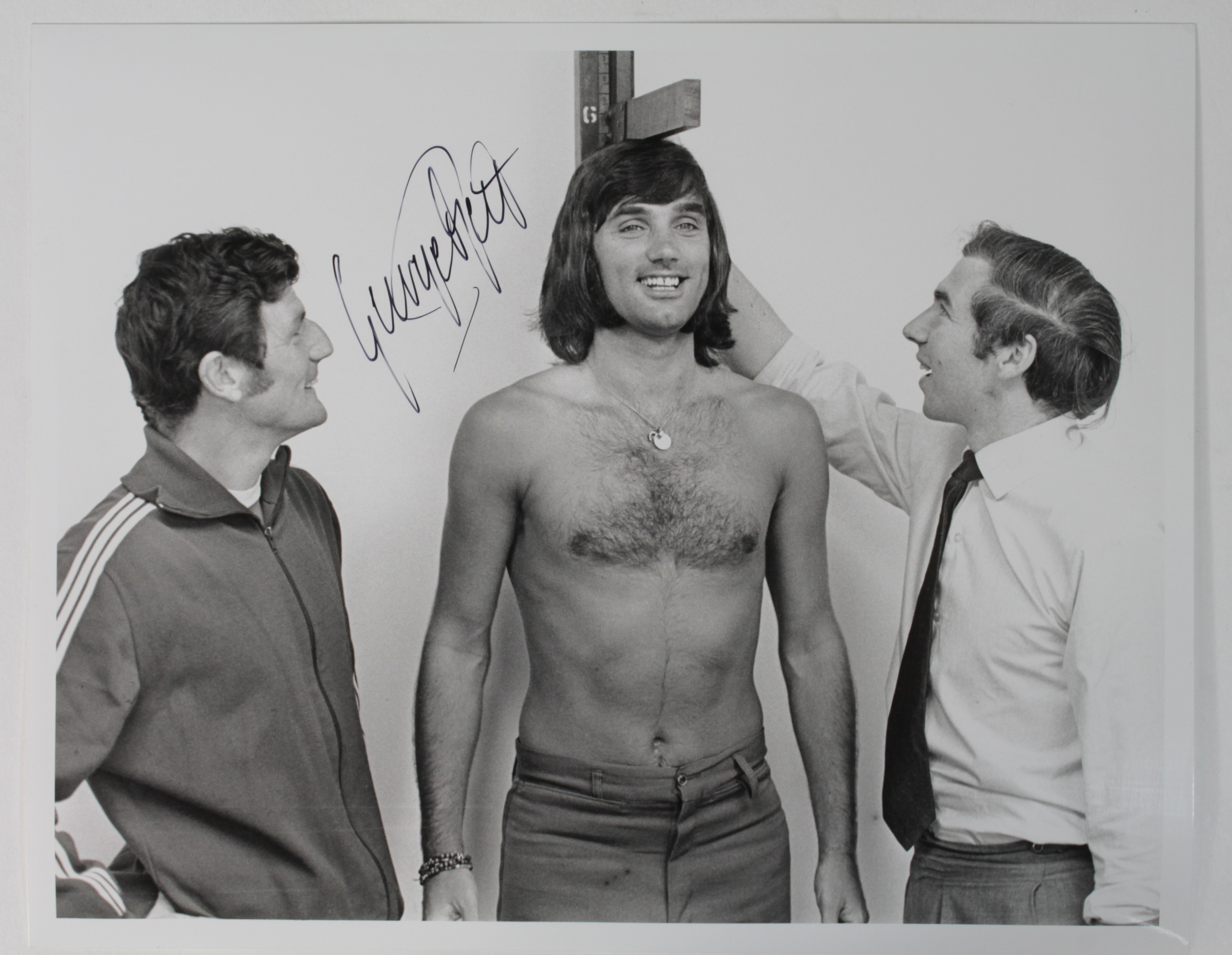 George Best, signed 8 x 10, unusual pose have height measured.