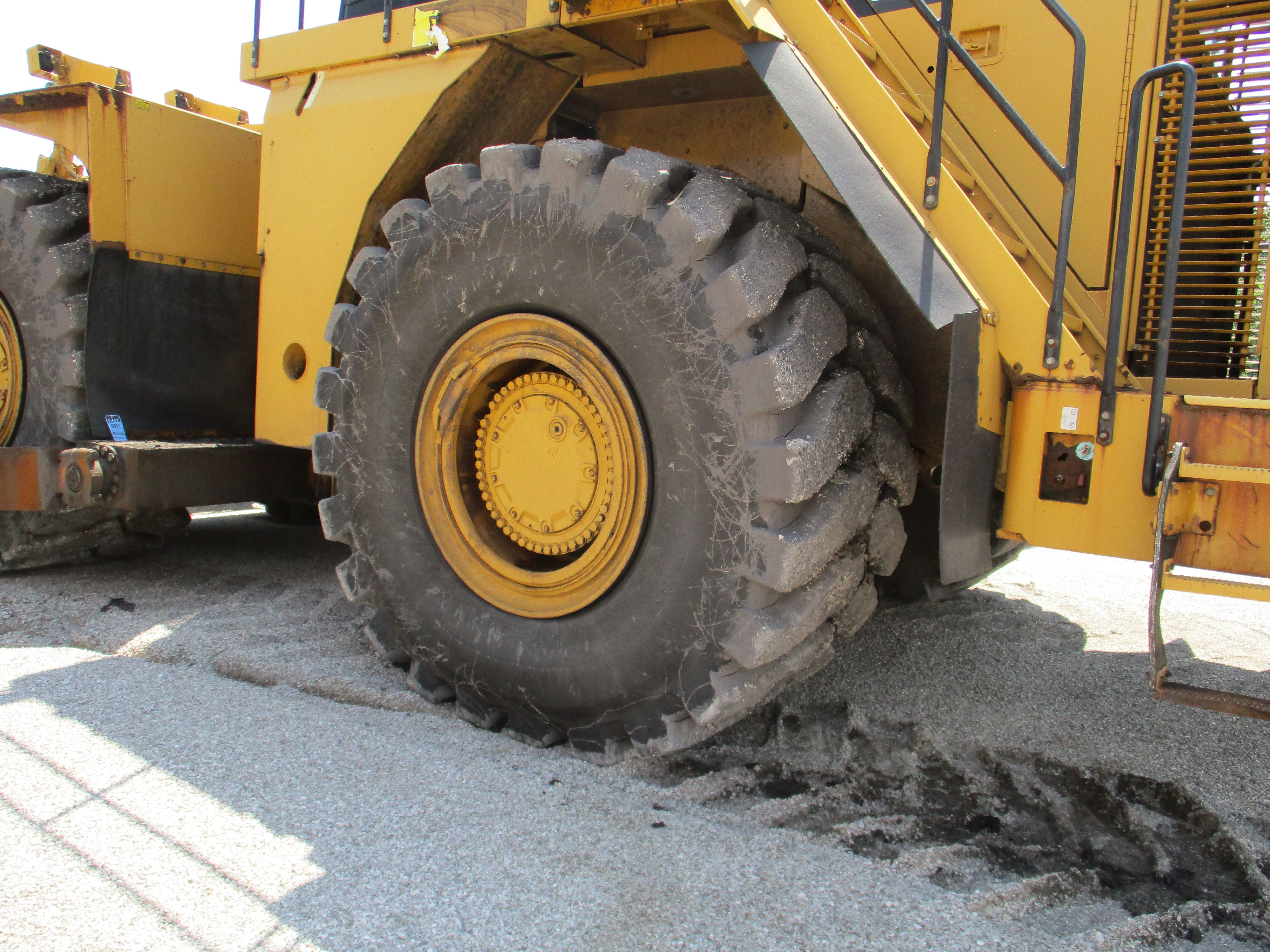 CATERPILLAR MODEL 844H 4-WHEEL DRIVE ARTICULATING RUBBER TIRE DOZER; S ...