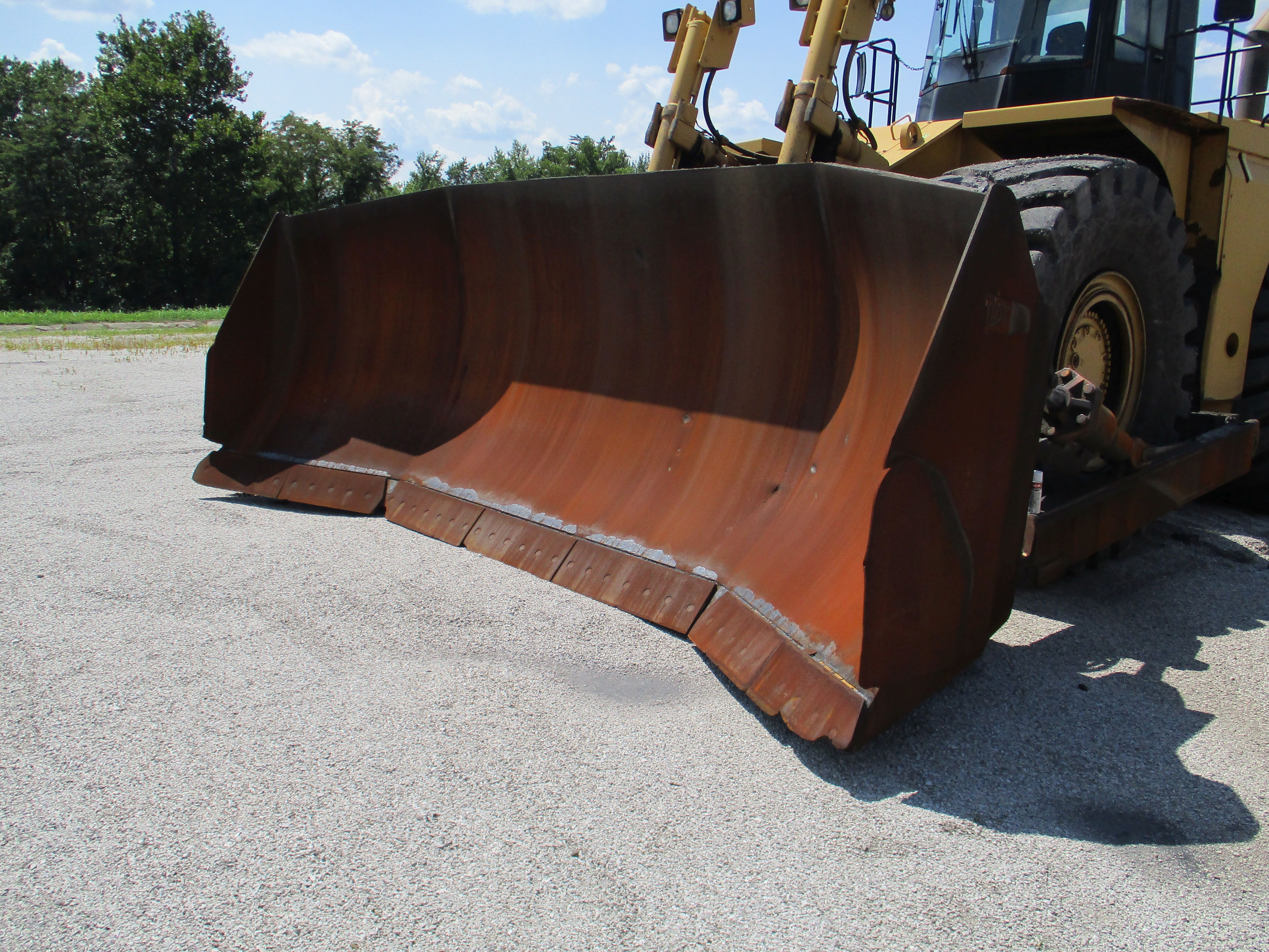 CATERPILLAR MODEL 844H 4-WHEEL DRIVE ARTICULATING RUBBER TIRE DOZER; S ...