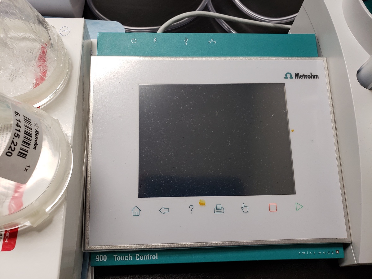 Metrohm 890 Titrando, W/900 Touch Control, 6.2061.010 Bottle Holder ...