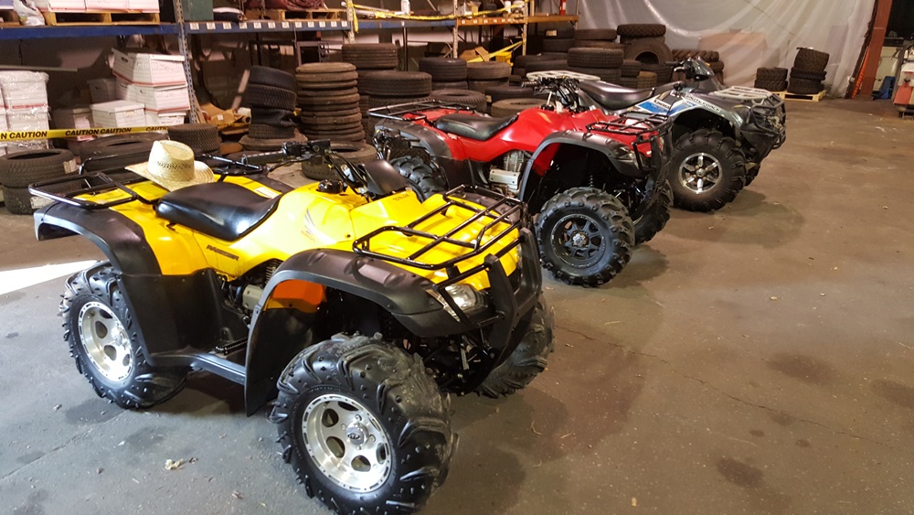 HONDA 350 4 WHEELER YELLOW 2WD