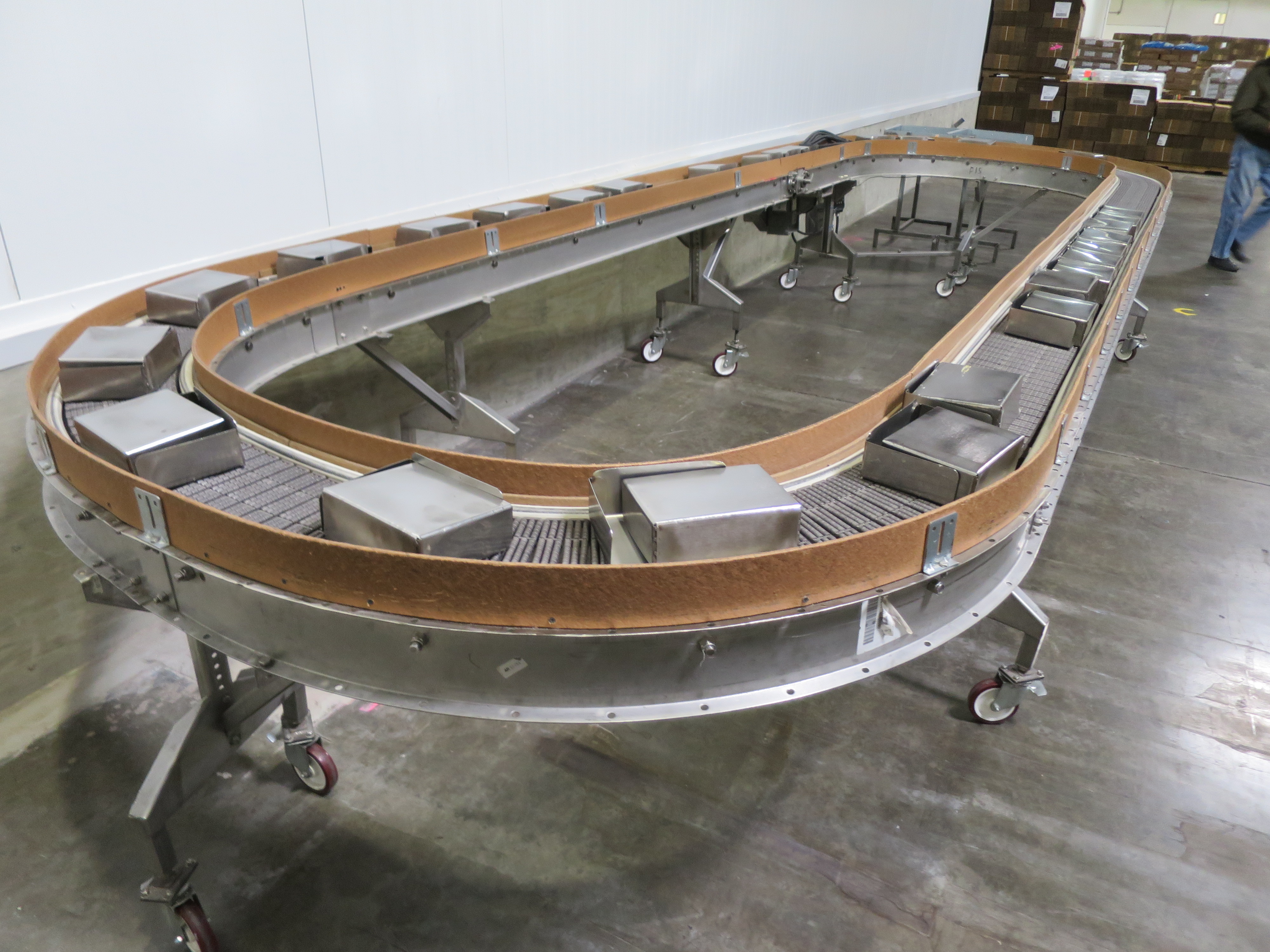 Indexing carousel conveyor, approx 52' total length x 8" w