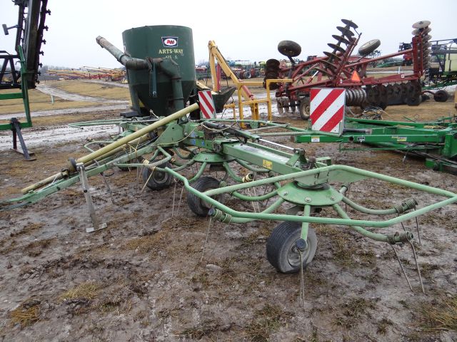 Krone 4 Basket Hay Tedder