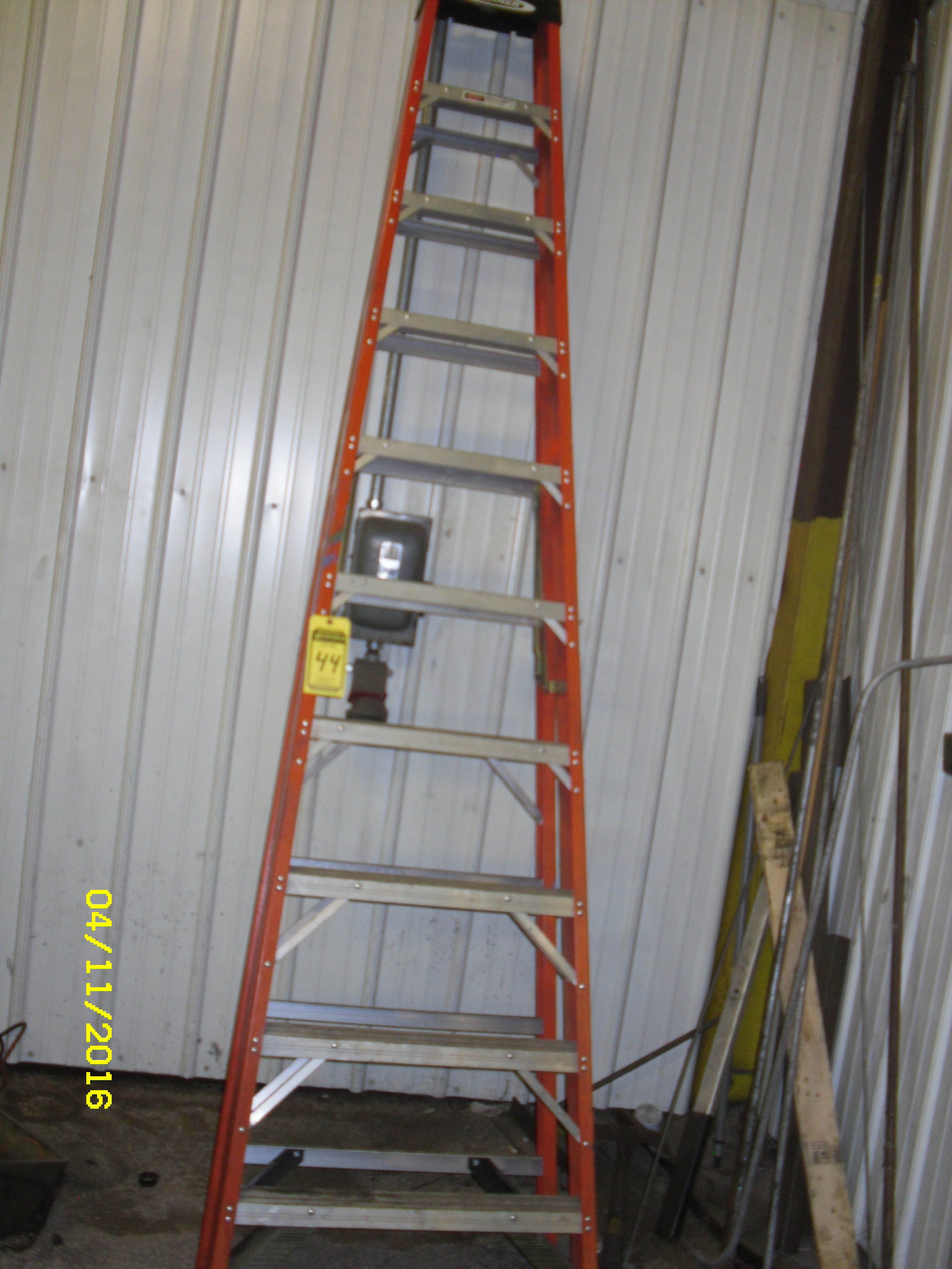 10 FT. A-FRAME LADDER
