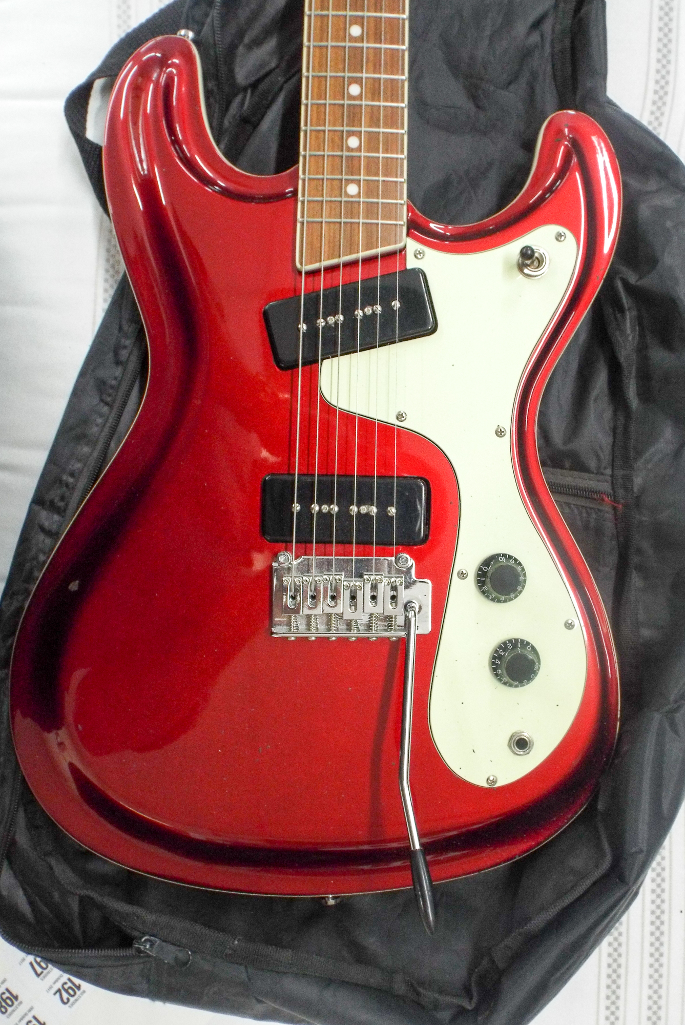 The Ventures Model, Wilson Bros, VM65 electric guitar with a tremolo ...