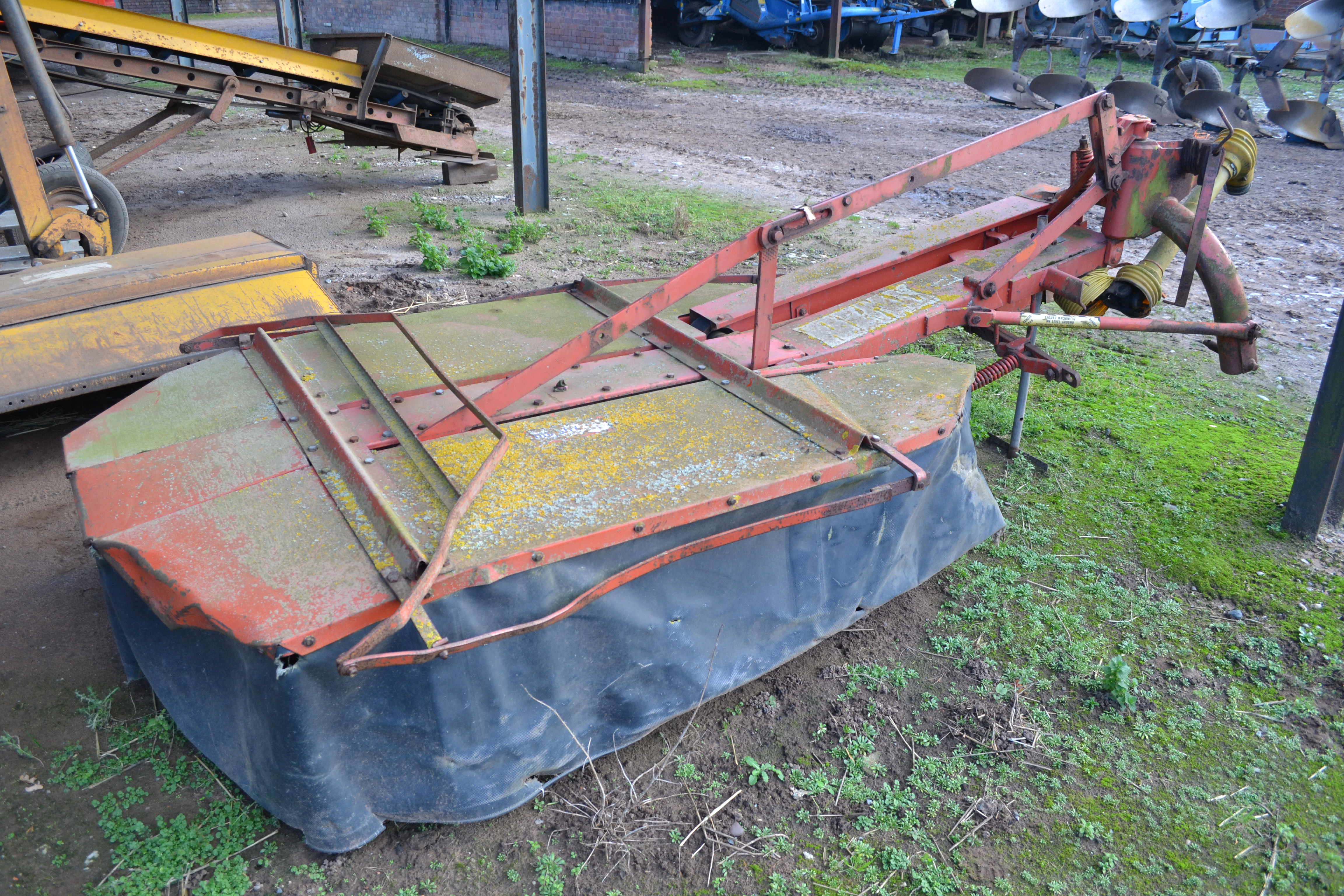 DEUTZ FAHR KM22 TWIN DRUM MOWER