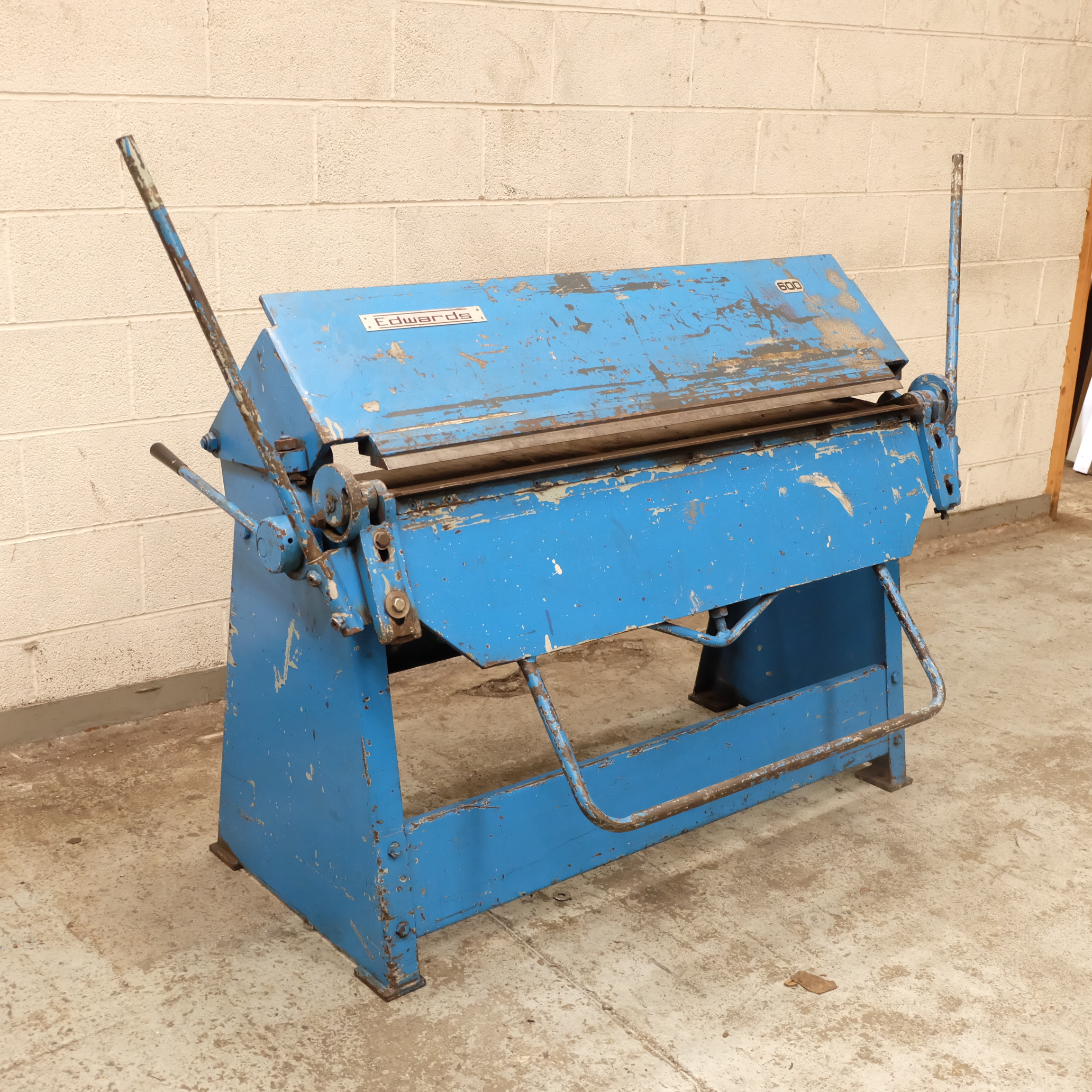An EDWARDS Sheet Metal Folding Machine, 48in x 1.6swg.