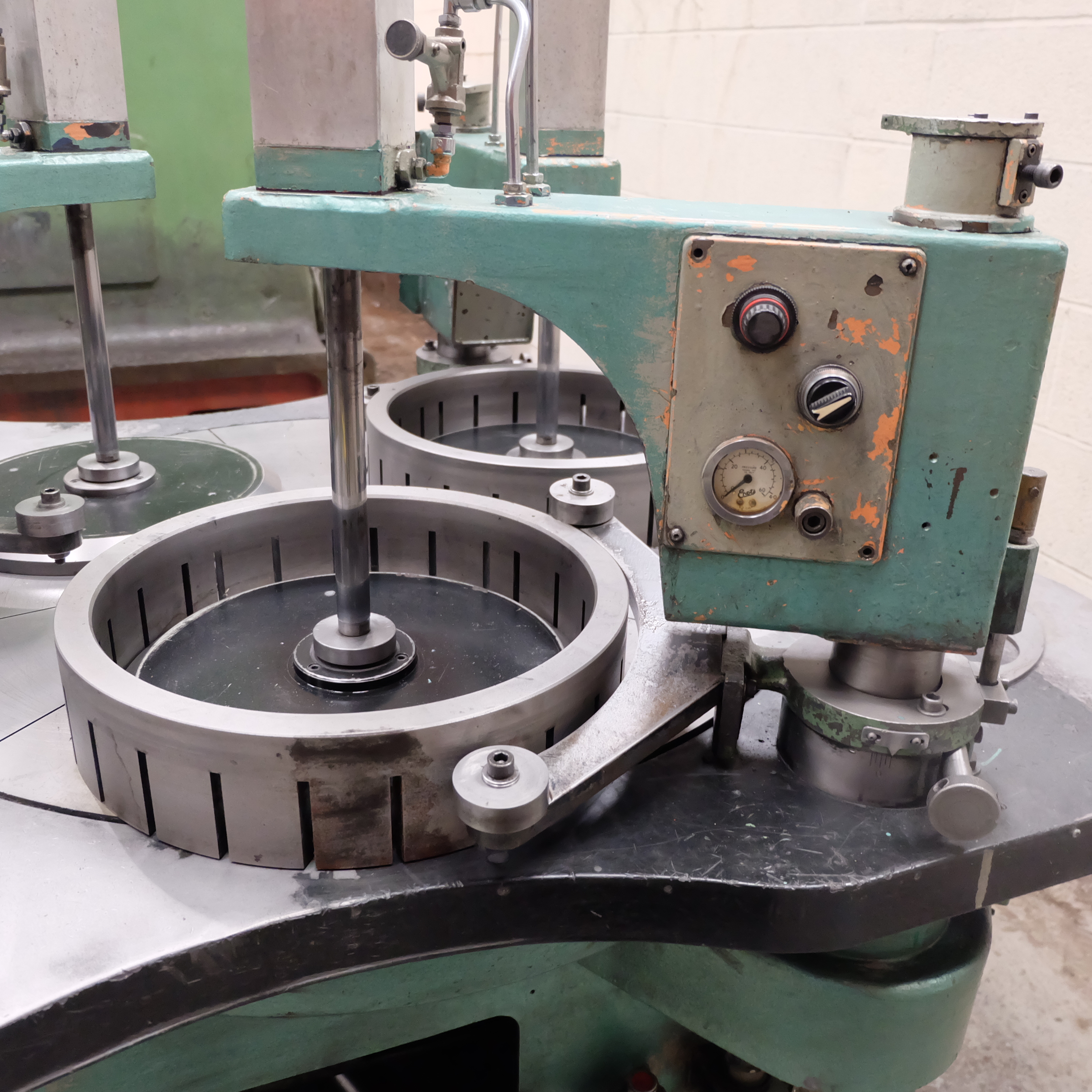 A PRECISION LAP Model 36 Lapping Machine, Lapping Table 36in.