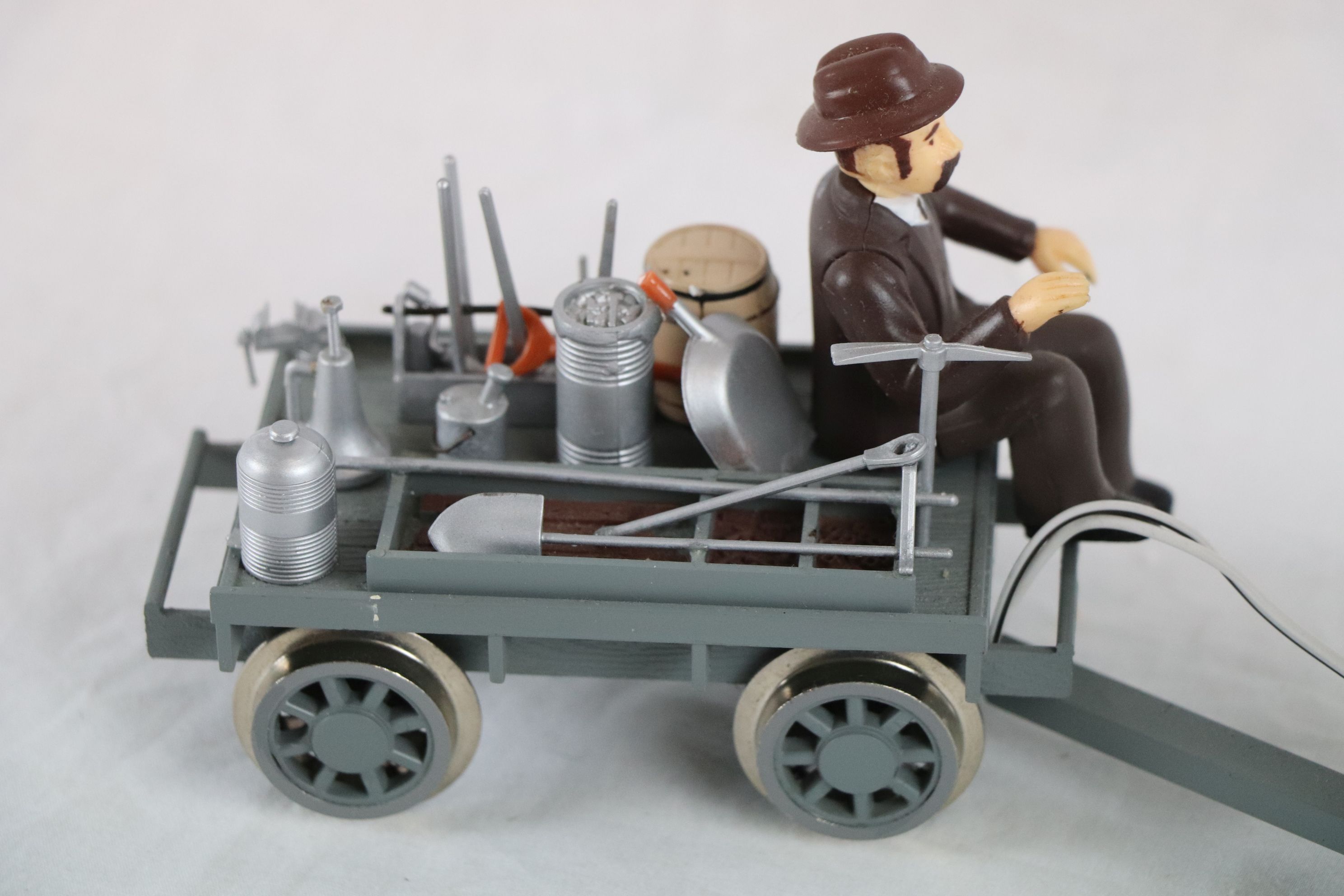 G Scale model railway - Bachmann Gandy Dancer plus 6 x items of rolling ...