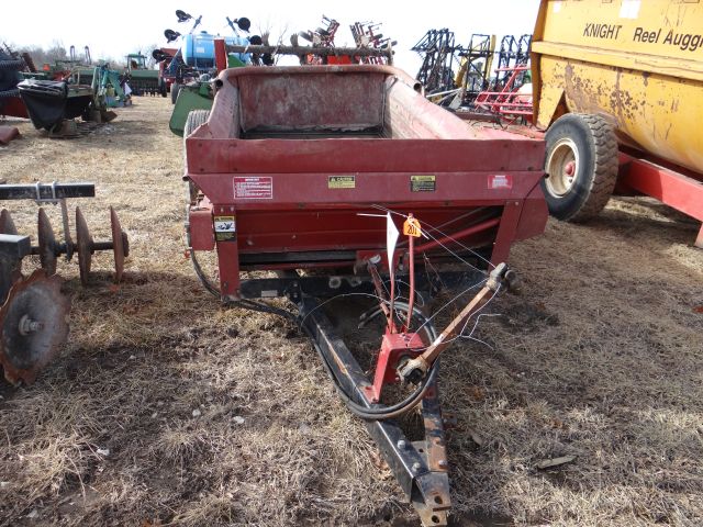 Case IH 550 Manure Spreader Double Beater w/ 540 PTO w/ Hyd. End Gate