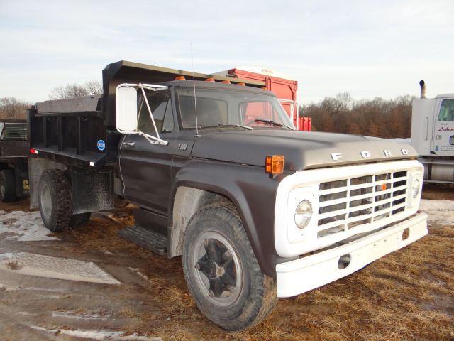1978 Ford F800 Dump Truck Title in Office