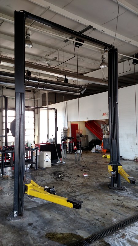 Rotary SPOA9-202 / 9,000 Lb. 2-Post Surface-Mount Lift (Model Year ...