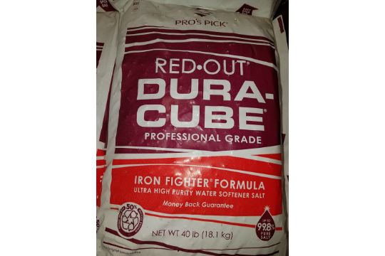 PALLET OF PRO'S PICK RED-OUT DURA CUBE SALT(LOCATED AT 2000 TAYLOR ...