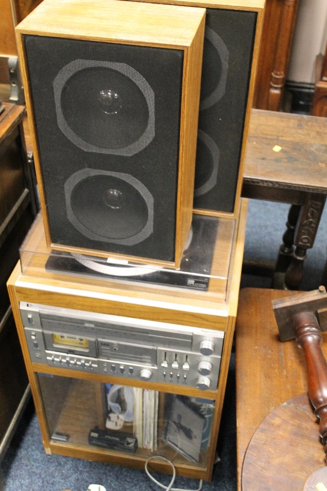 A RETRO PYE HI-FI SYSTEM AND SPEAKERS