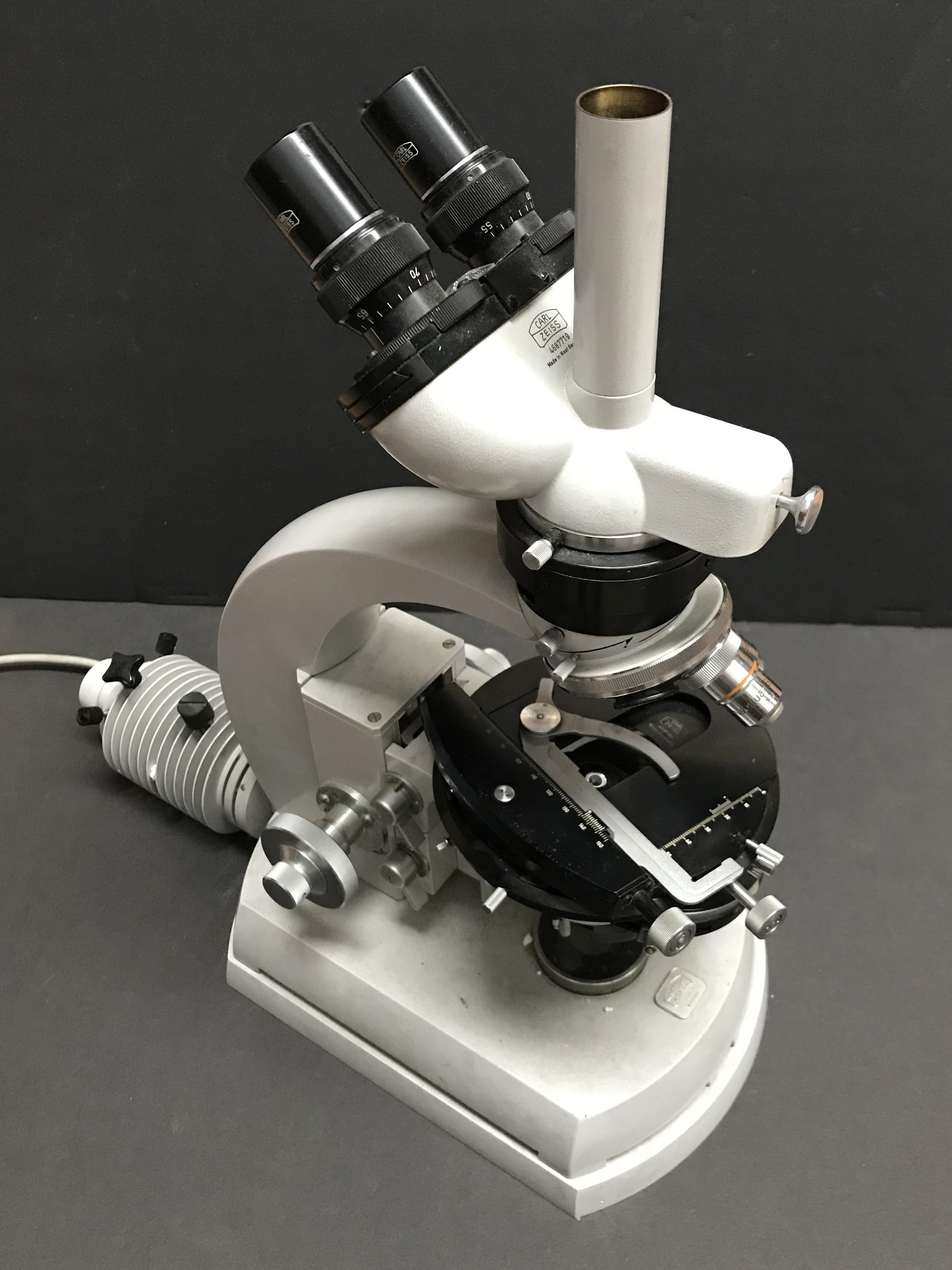 VINTAGE CARL ZEIS MICROSCOPE FROM THE ESTATE OF THE LATE JACQUES KLINGER