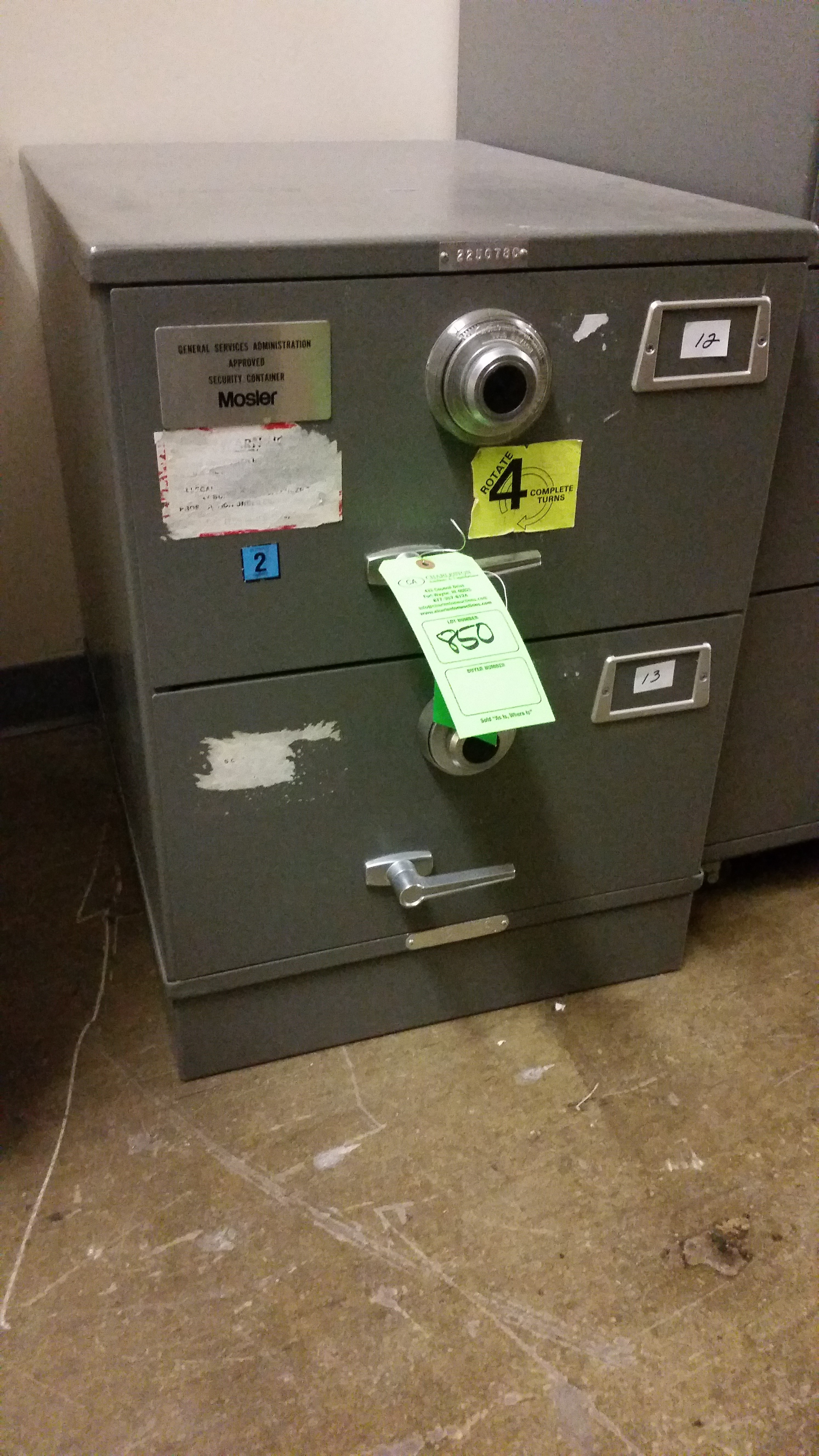 MOSLER 2-DRAWER SAFE