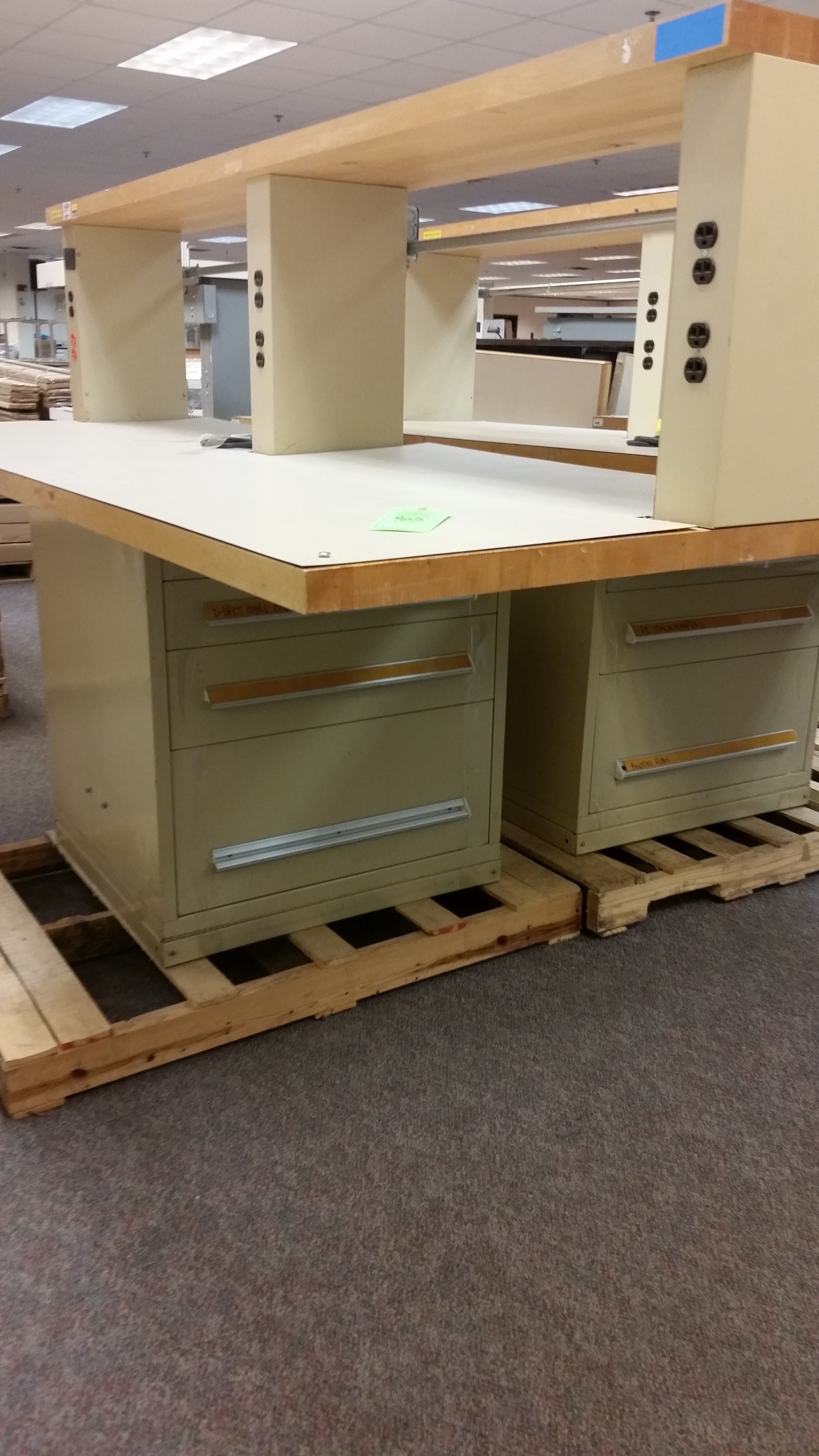 (4) DRAWER VIDMAR CABINET; MAPLE TOP