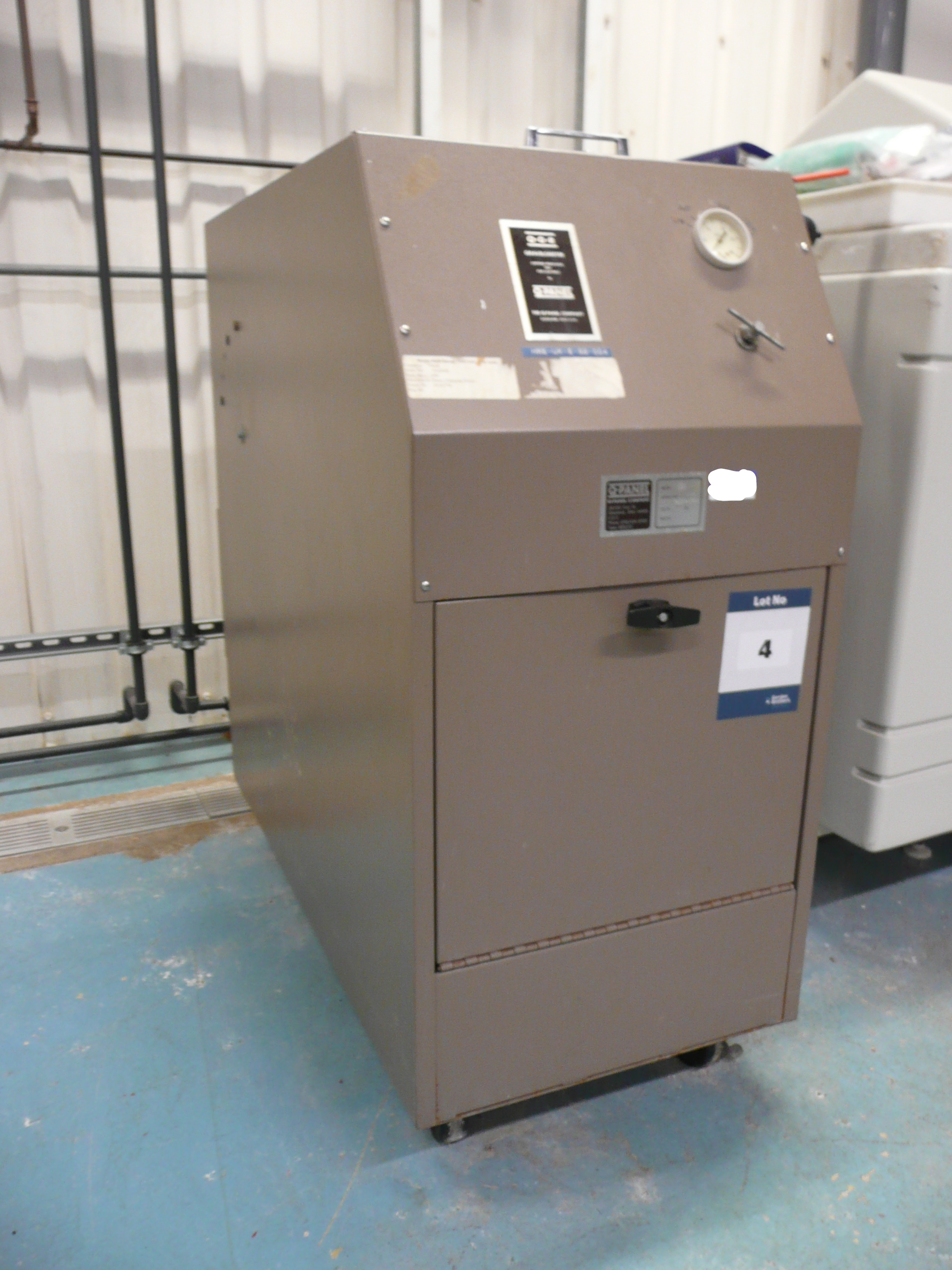 Q-Panel, QGR Gravelometer chipping resistance tester for coatings ...