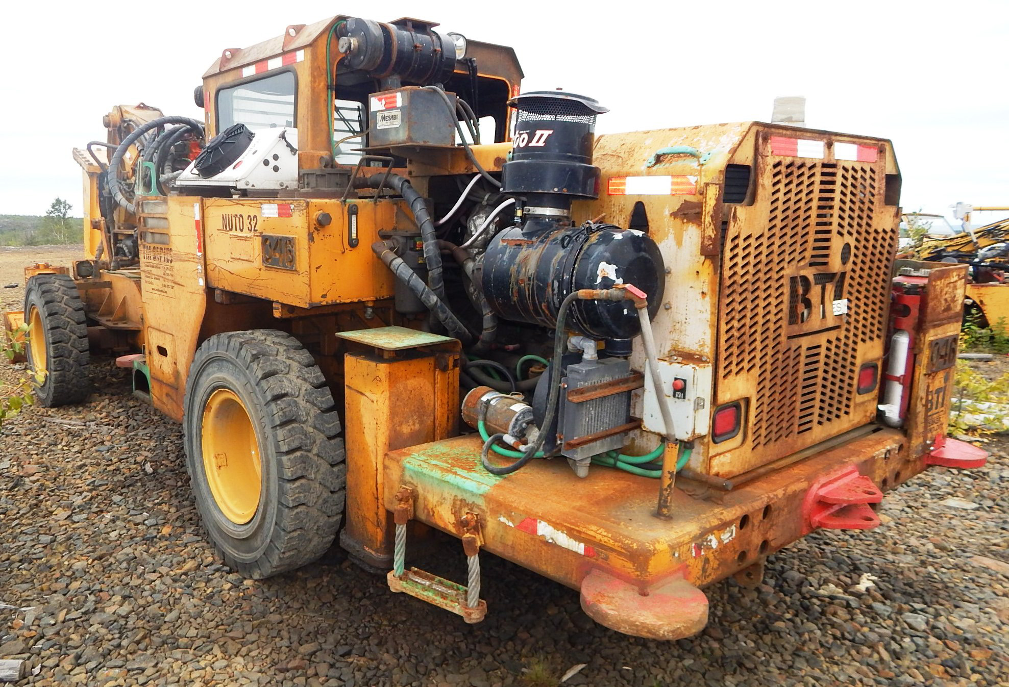 BTI TM15X-TB1280XCS ROCK BREAKER WITH ROCK TECH BT1280 ATTACHMENT S/N ...