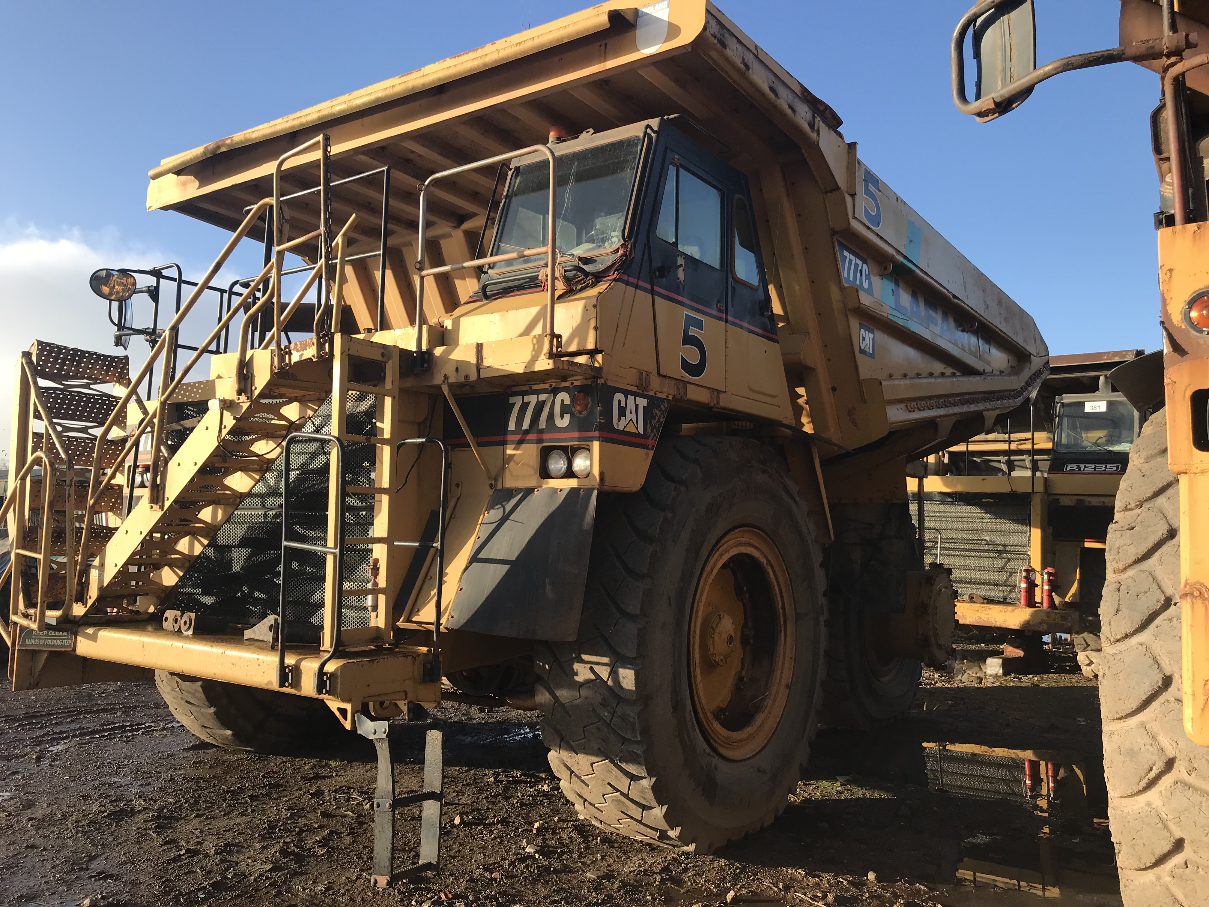 Caterpillar 777C Caterpillar 777C rigid haul truck. This truck has auto ...