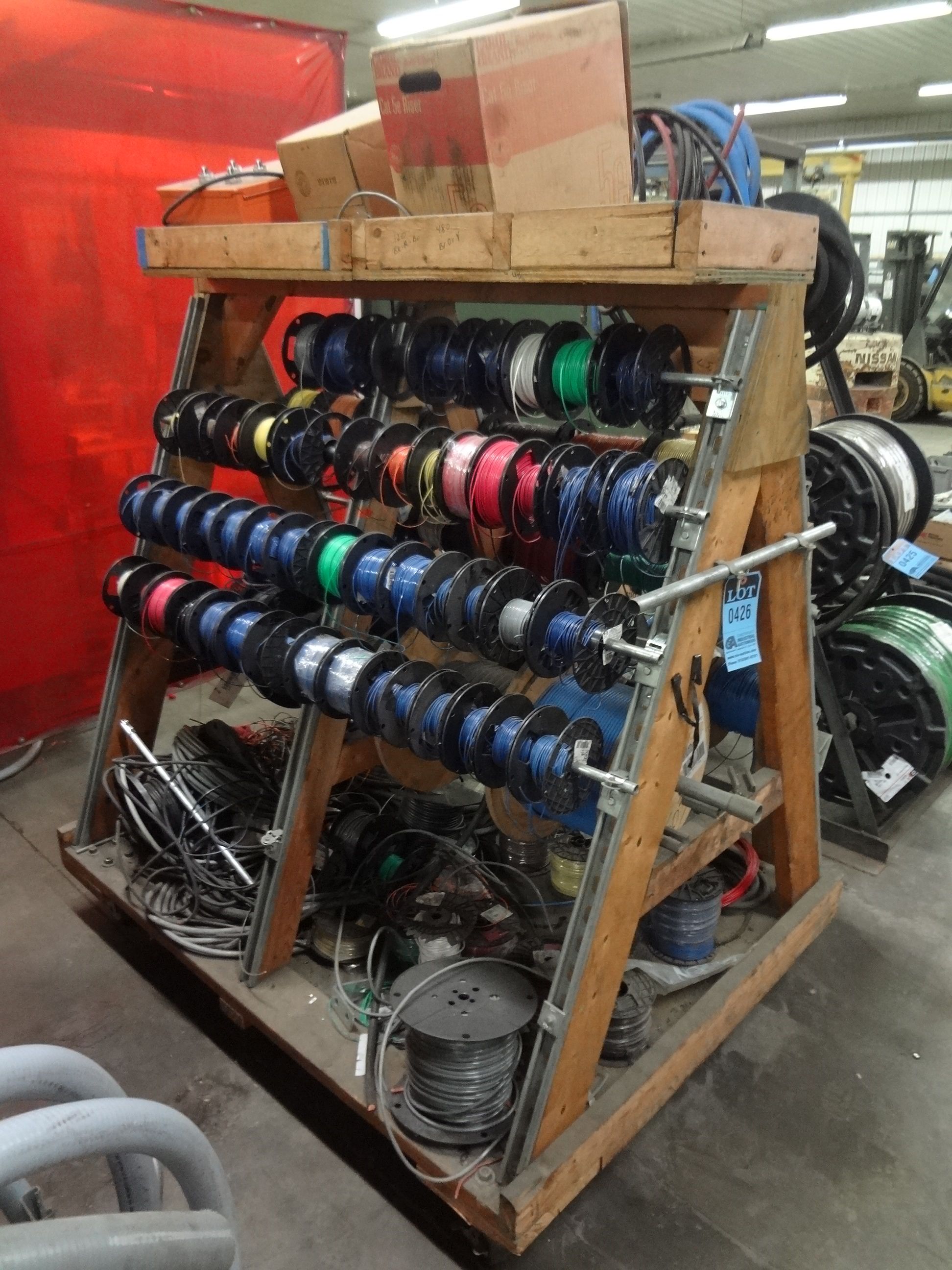 A-FRAME WIRE RACK WITH NEW WIRE