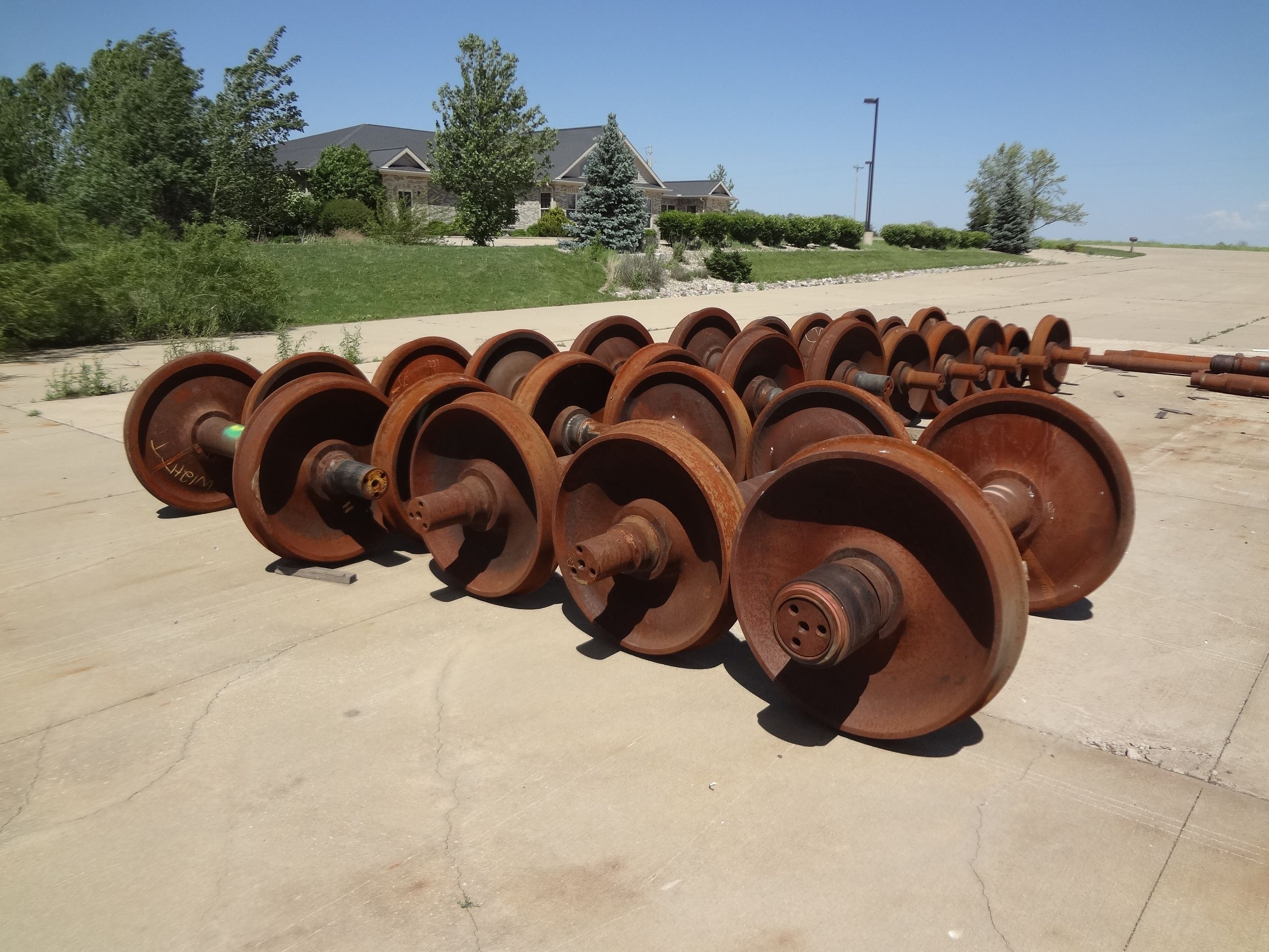 { Choice of lots: 454, 455, 456, 457, 458 (P) } RAILROAD WHEEL SETS ...