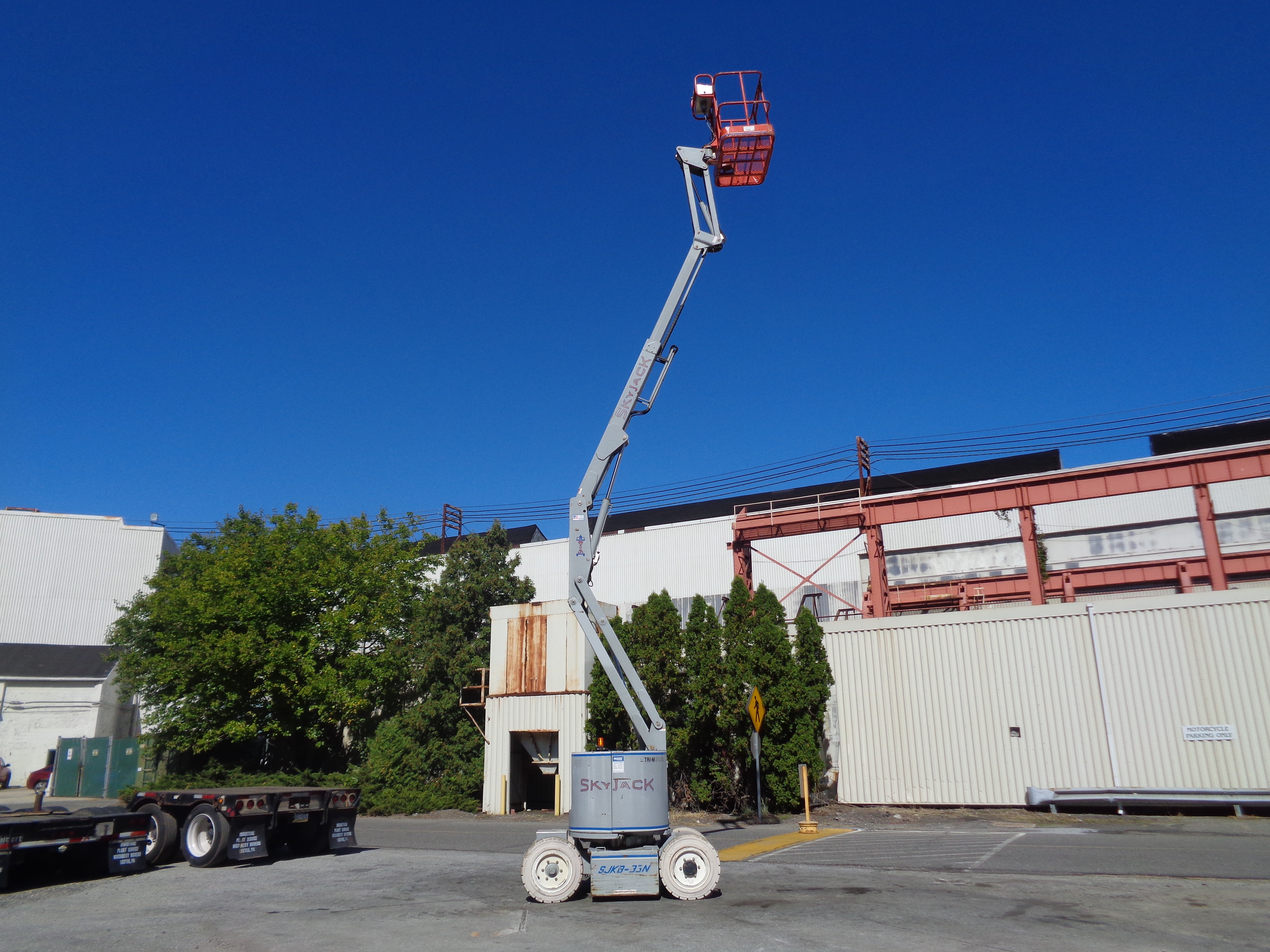Make: Skyjack Model: SJKB-33N SN: 90433 Height: 33ft Ground and ...