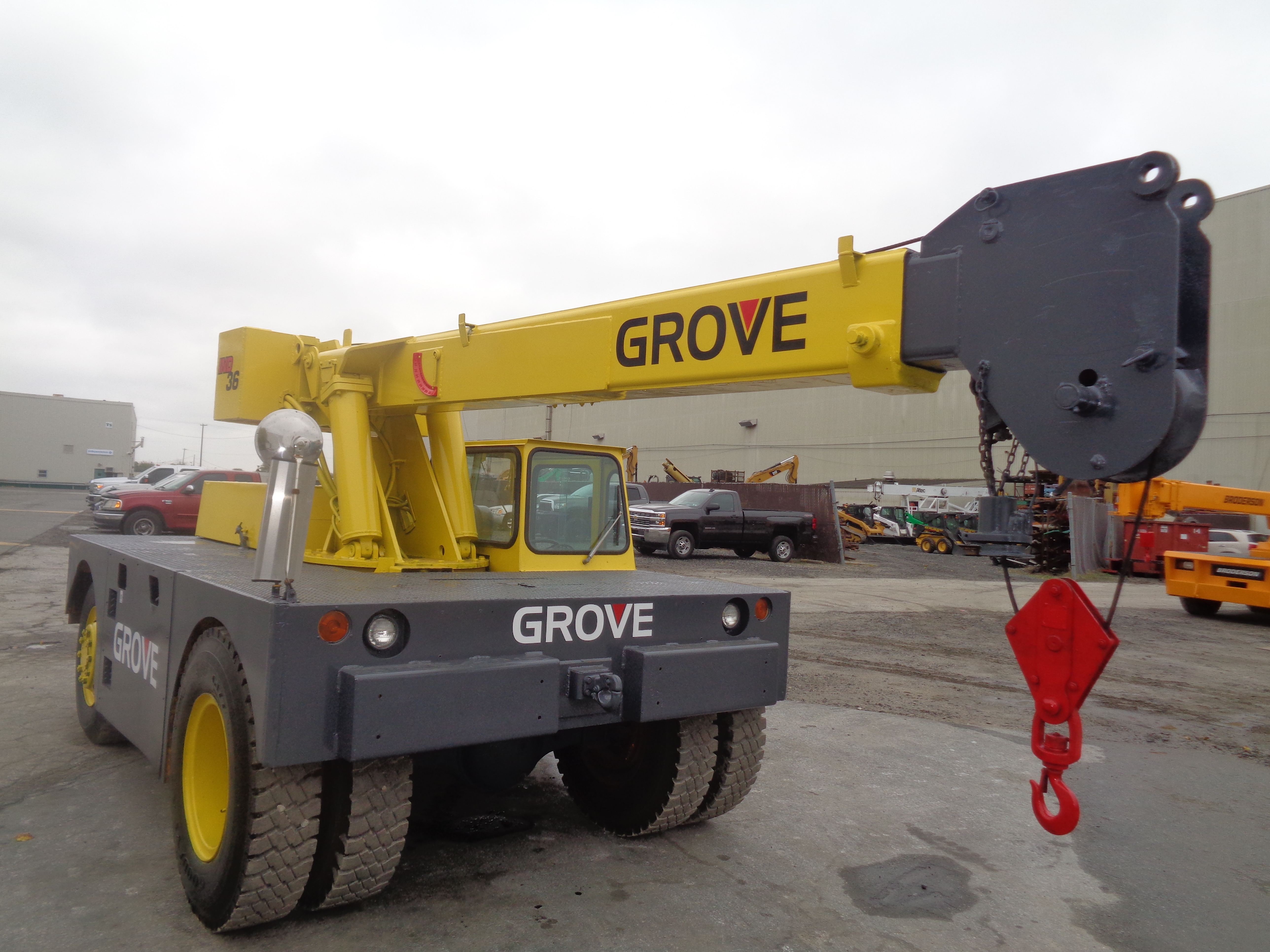 Make: Grove Model: IND-36 SN: 36254 Hours: 1636 Lifting Capacity ...