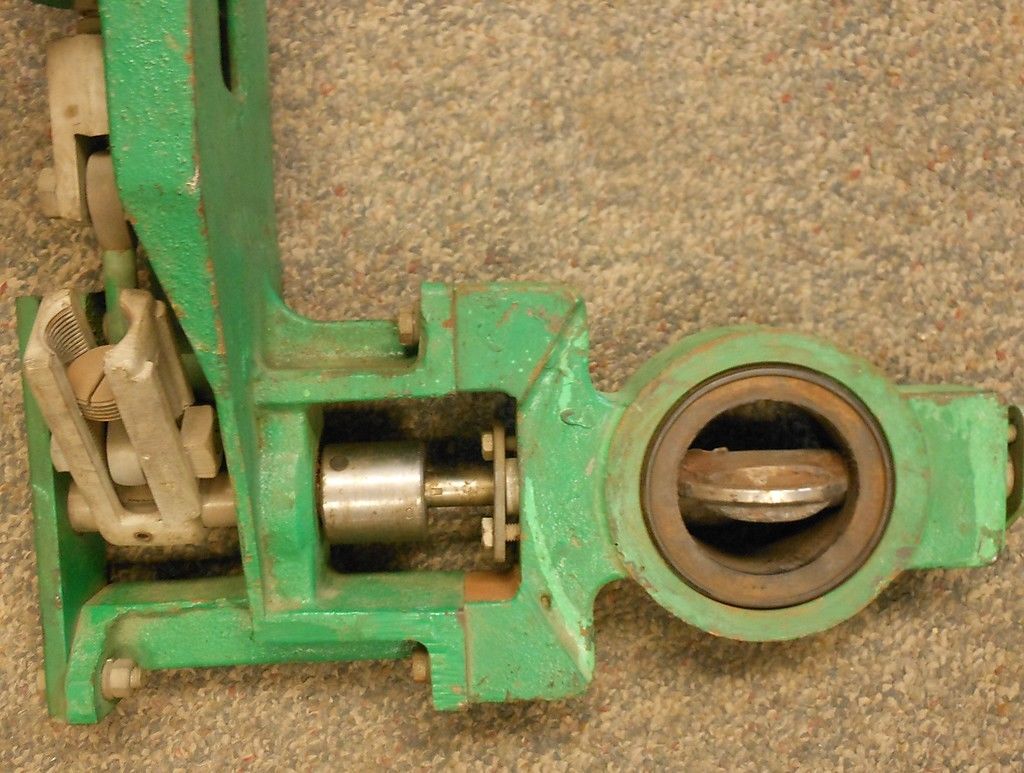 Fisher Type 656 Diaphragm Actuator With Type 9500 Butterfly Control ...