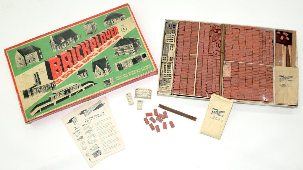 BRICKPLAYER KIT 4 BUILDING SET, BOXED