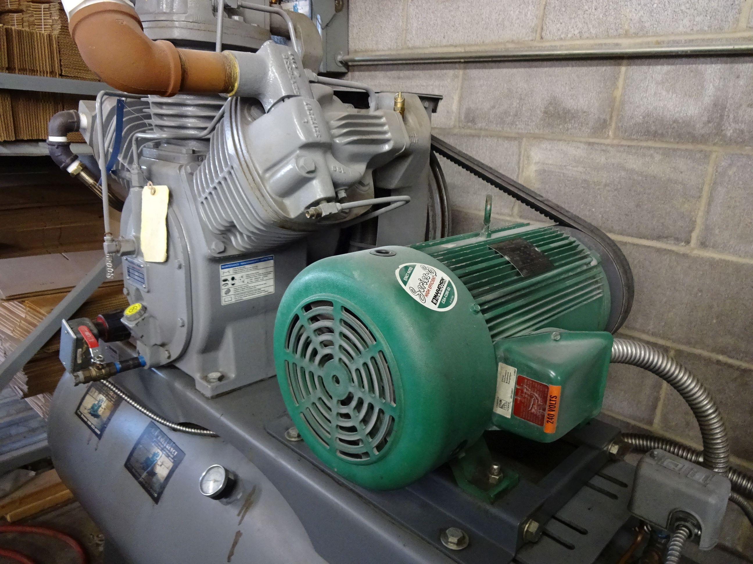 20 HP INGERSOLL RAND MODEL 3000 3-STAGE HORIZONTAL TANK AIR COMPRESSOR ...