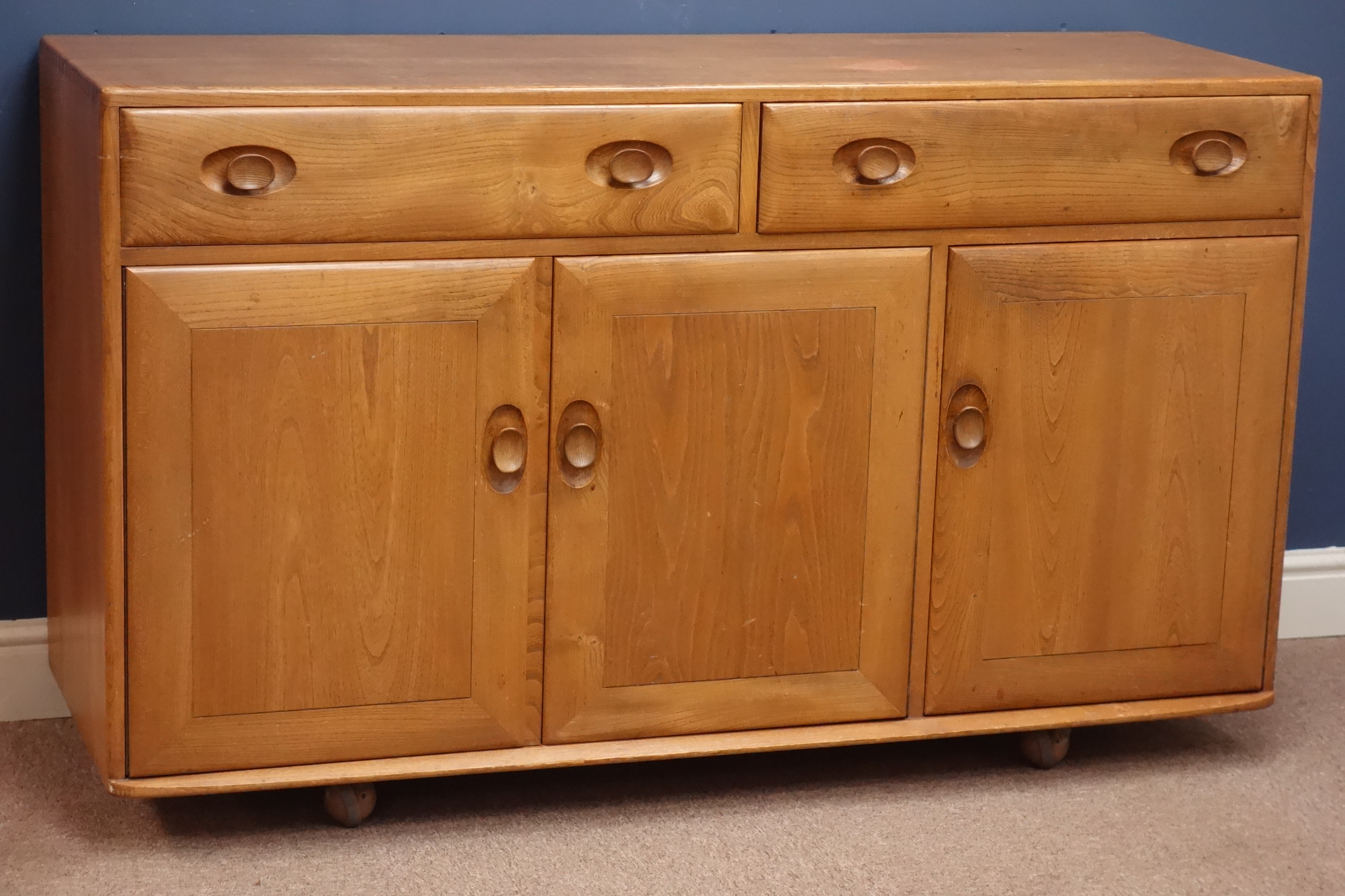 Ercol 'Windsor' light finish elm sideboard, W136cm, H80cm, D47cm ...