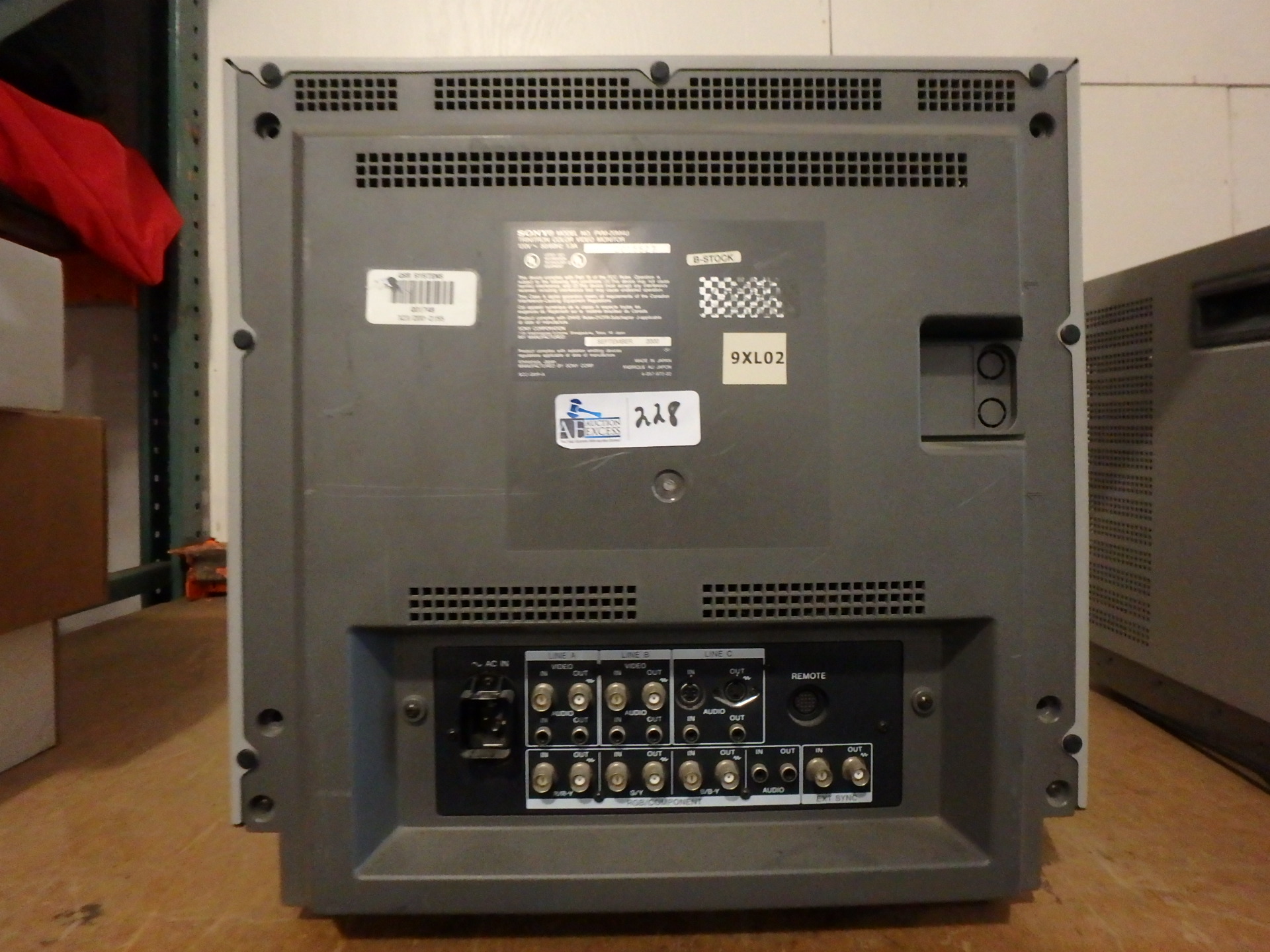 SONY PVM-20M4U MONITOR