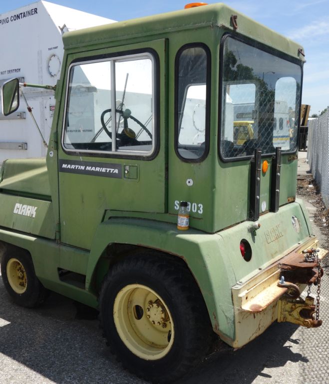 1-Used Clark Towing Tractor Model CT50, sn CT 1 5117 Propane 5,000 lbs ...