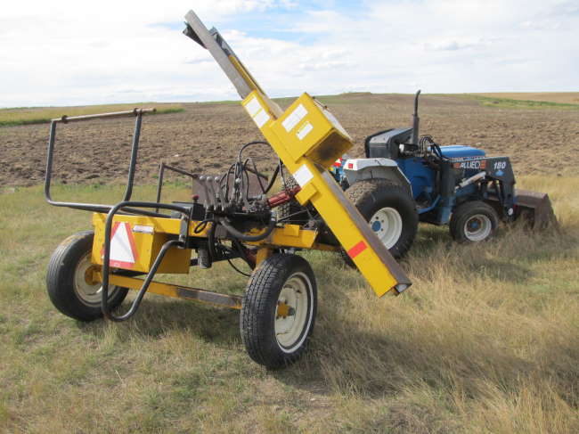 EZEE-ON POST POUNDER, Trailer Mount