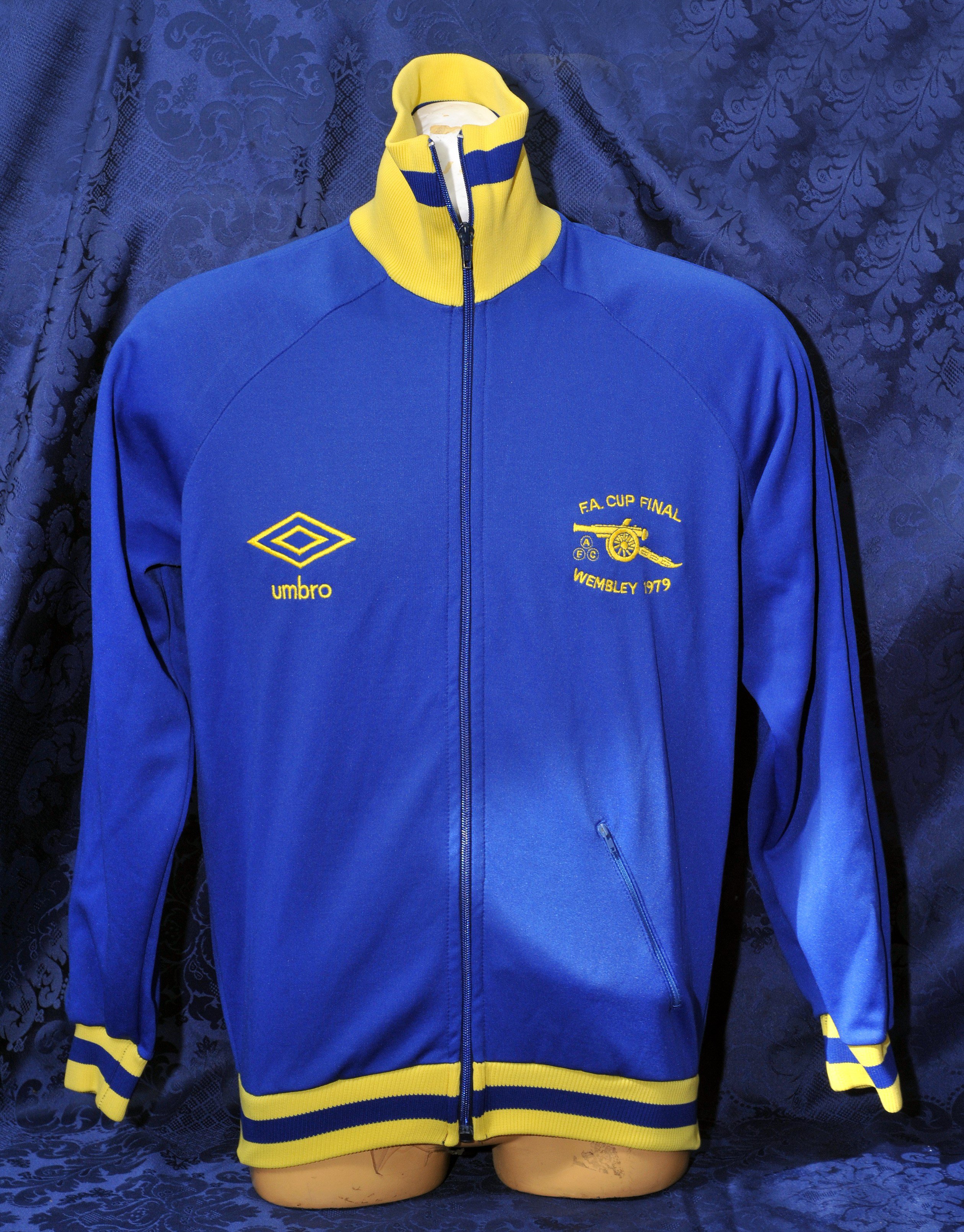 Arsenal 1979 FA Cup Final Tracksuit Top: Original Blue Umbro tracksuit ...