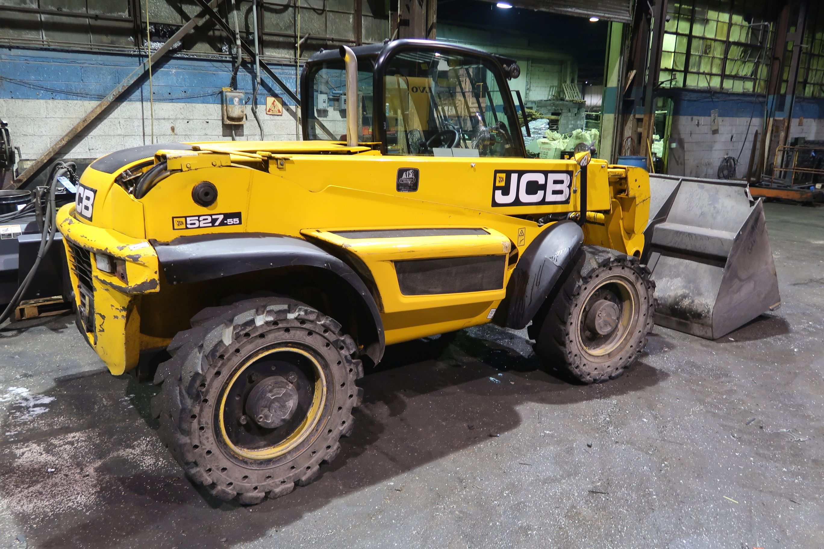 6,000 LB. JCB MODEL 527-55 LOADALL TELESCOPING FORKLIFT; S/N 1419085 ...