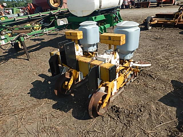 Lot 189 2 Row No-till Buffalo Planters-3point