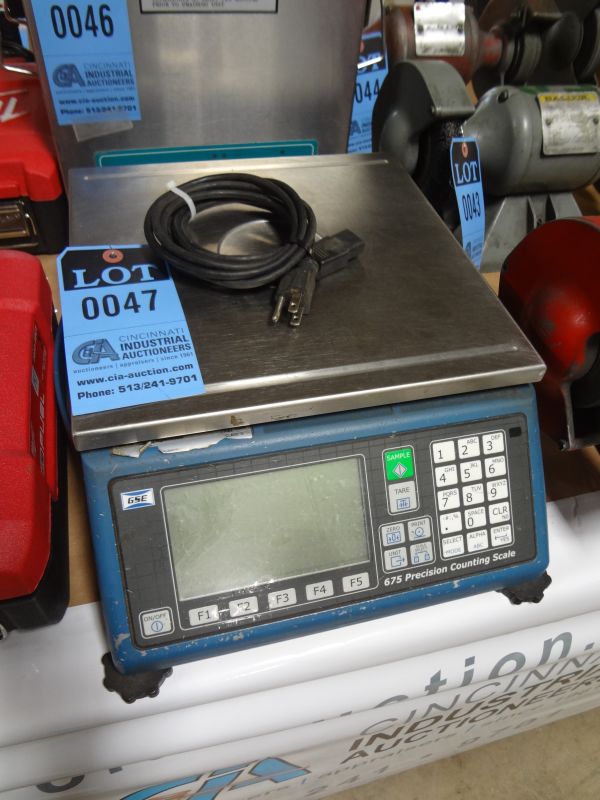 50 LB. GSE MODEL 675 DIGITAL PRECISION COUNTING SCALE