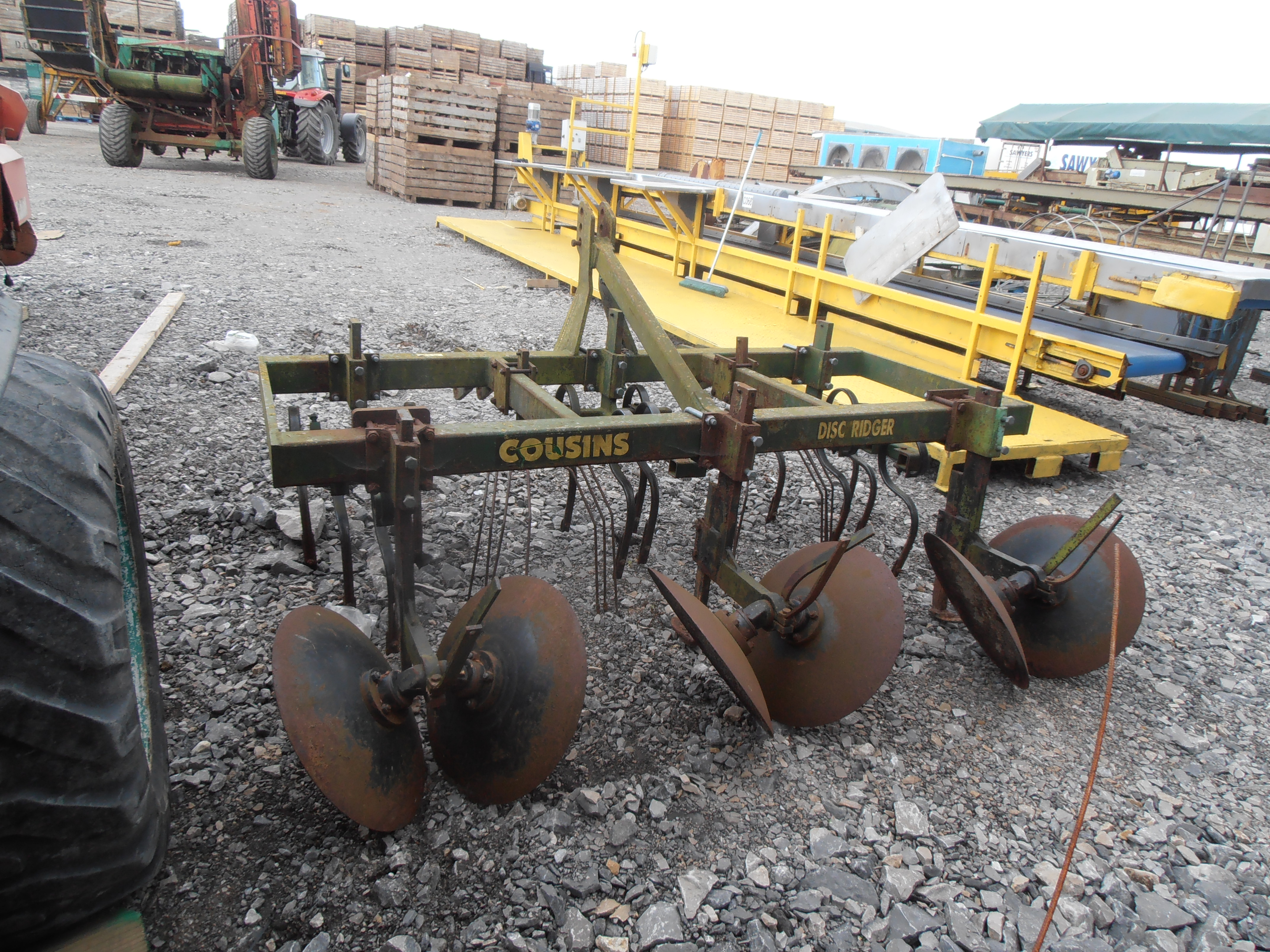 Cousins Disc Ridger, 2 drill inter-row cultivator