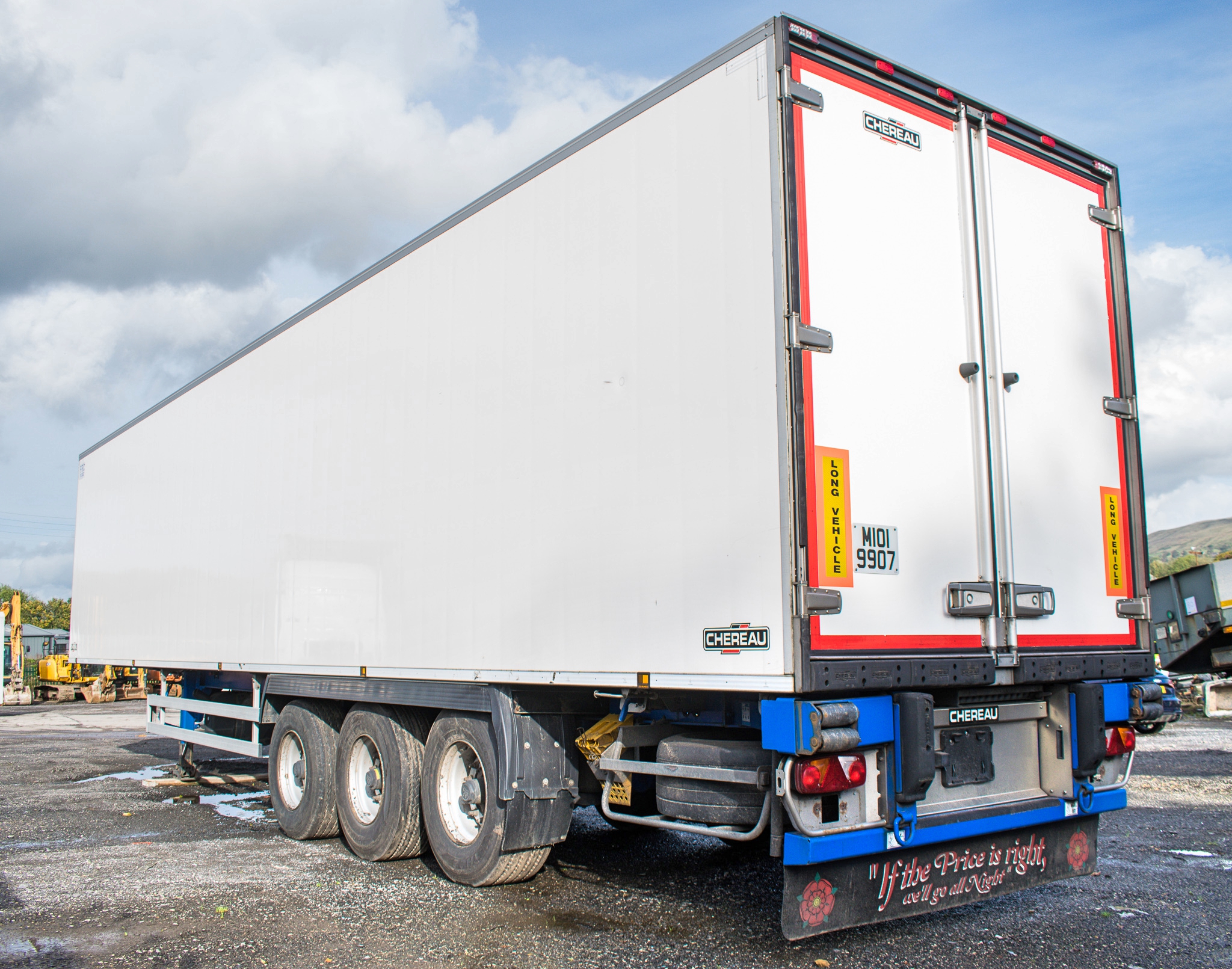 Chereau Inogam P1305 13.6 metre tri-axle refrigerated box trailer Year ...