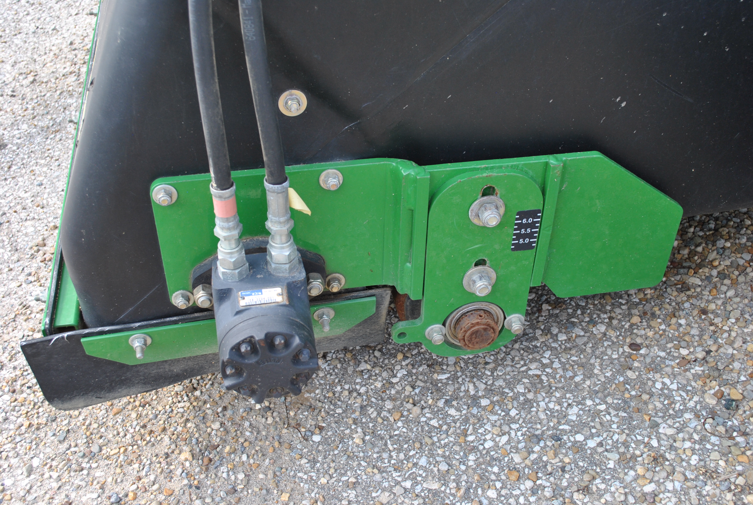 John Deere Model TC-125 Turf Collection Sweeper SN TC0125X035260, 48 ...