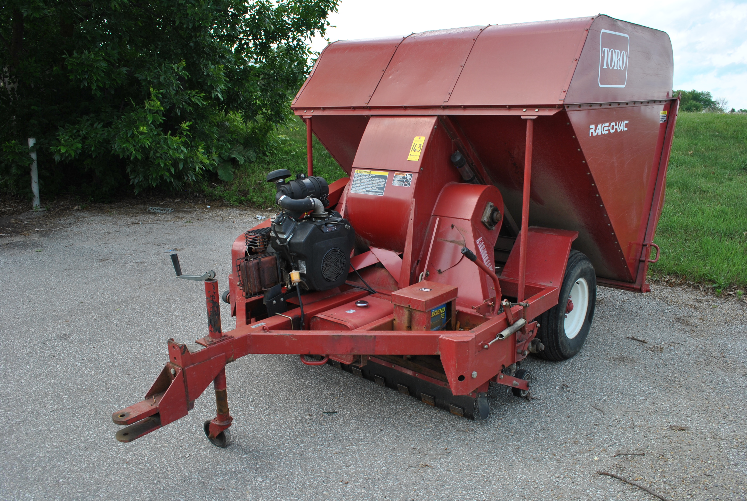 Toro Rake-O-Vac Model 07050 Debris Vacuum SN 210000148, Kohler Command ...