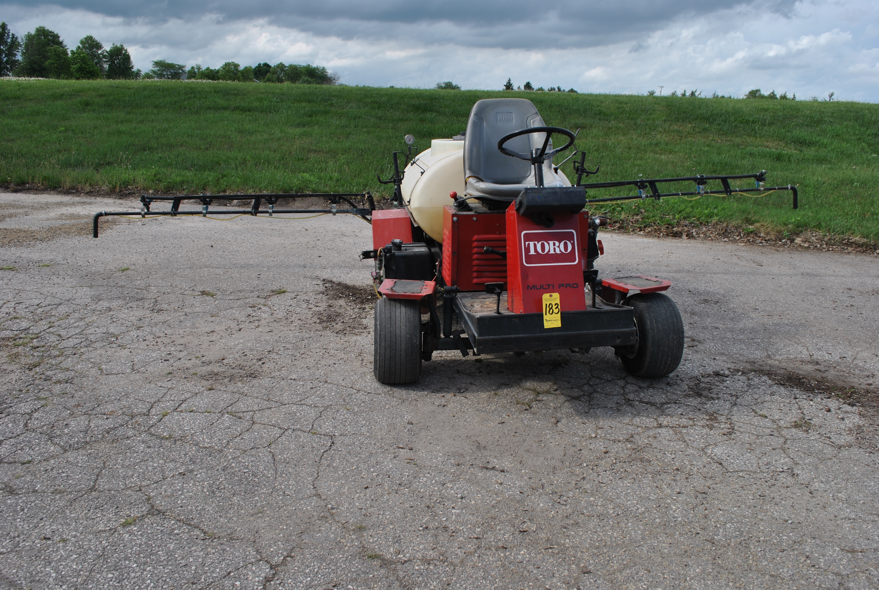 Toro Multi Pro 1100 Sprayer, SN 40142, 150-Gallon Poly Tank ...