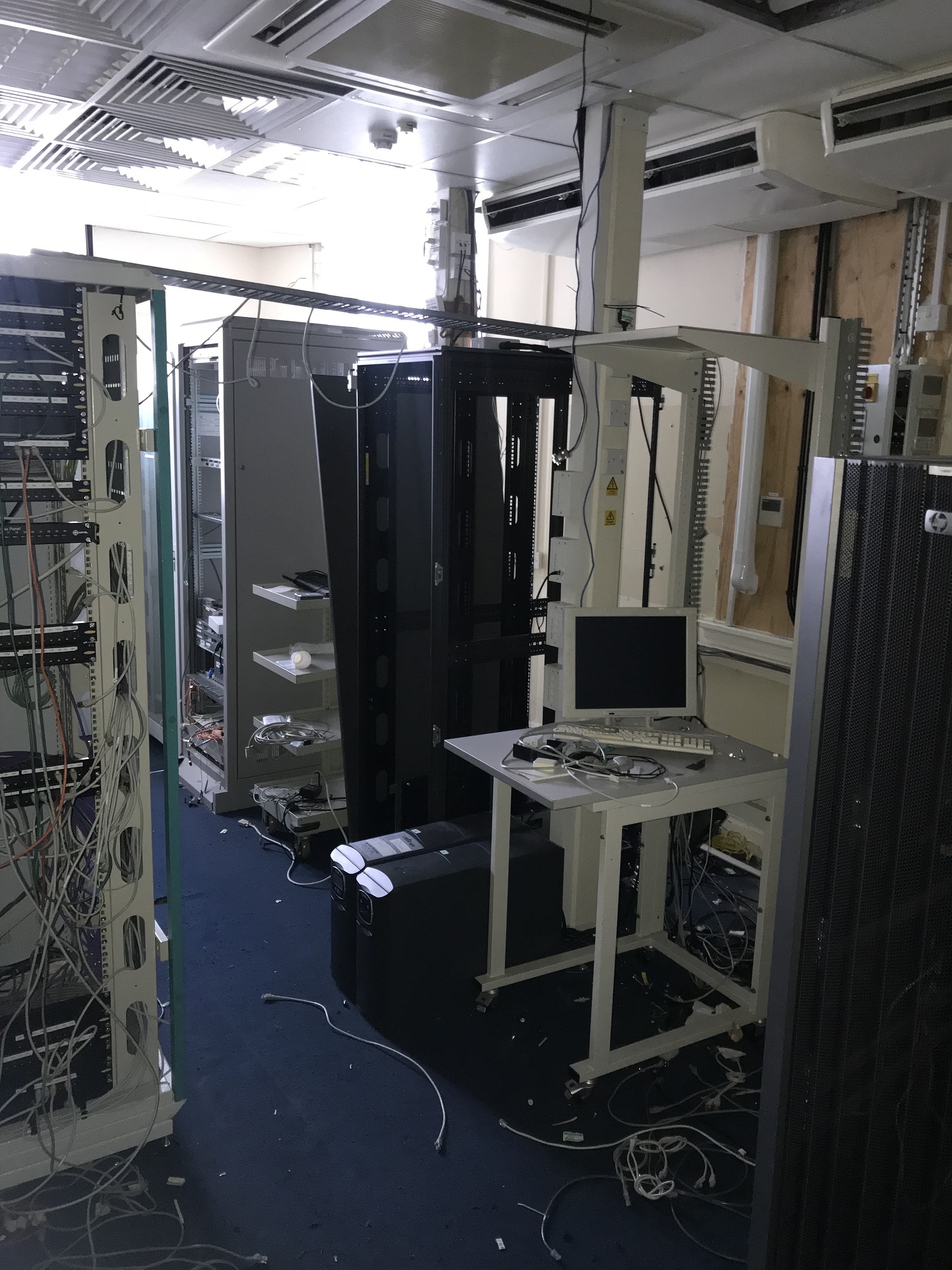 COMMS ROOM NO RESERVE - WINNER TAKE THE LOT! ALL CABINETS, RACKS PC'S ...