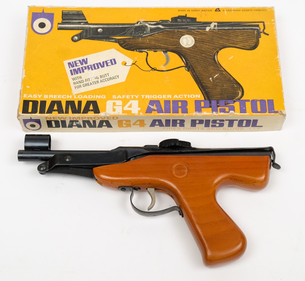 A .177 calibre Diana G4 air pistol in original box:.