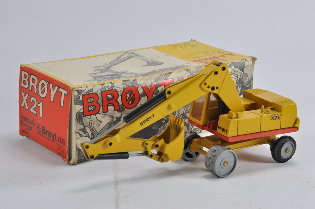 NZG No. 179 Broyt X21 Wheeled Swing Shovel Excavator. NM to M in VG to ...