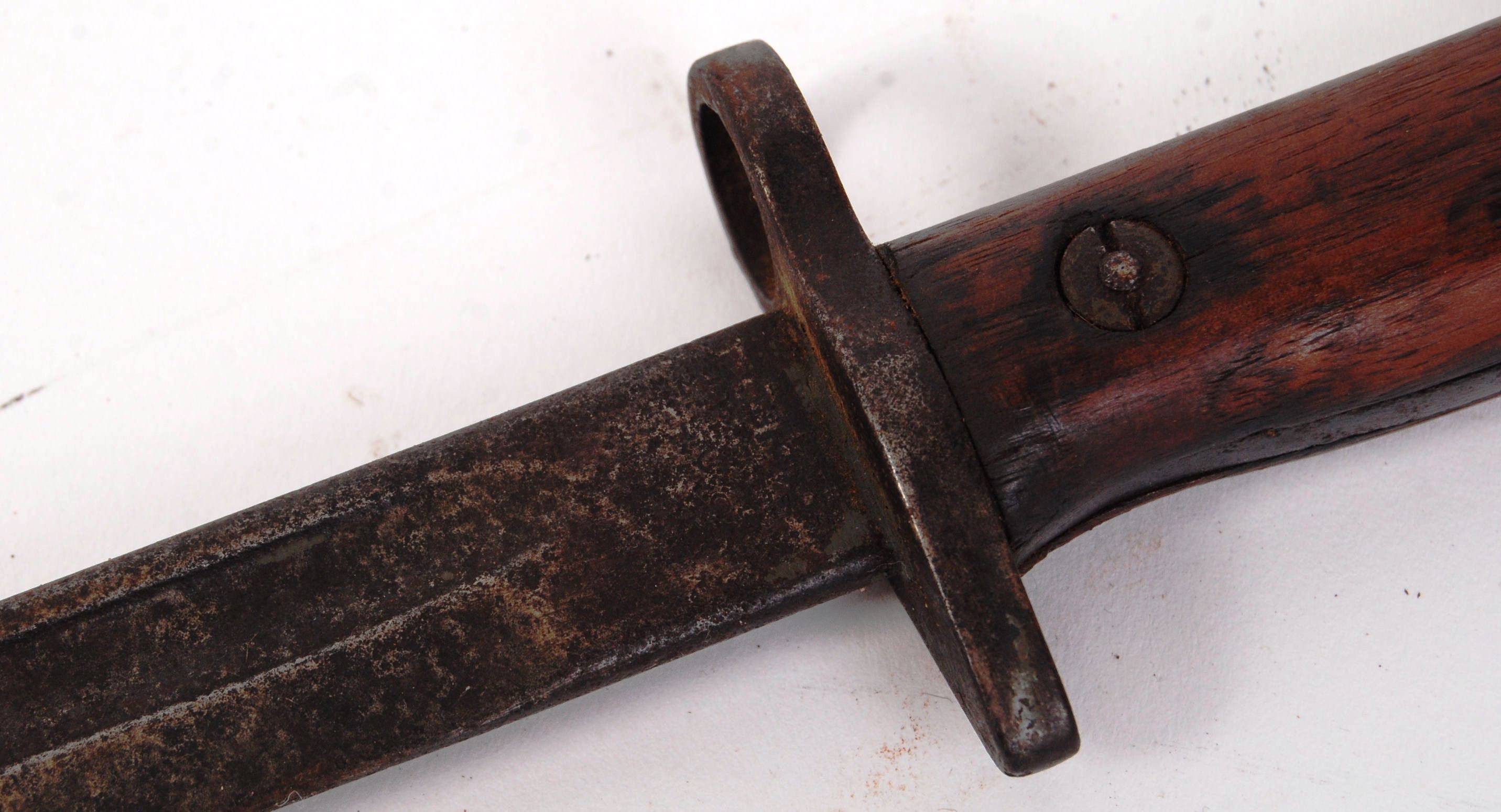 An original WWI First World War British rifle bayonet, 1907 pattern ...
