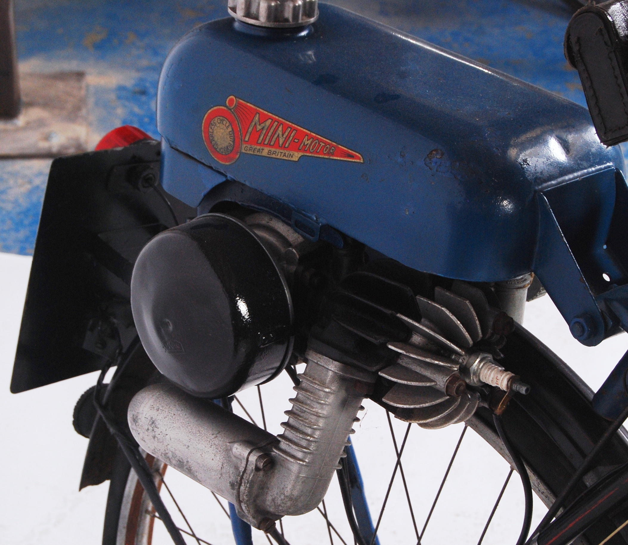 A rare c1950 Trojan Mini Motor powered Raleigh bicycle autocycle. The ...